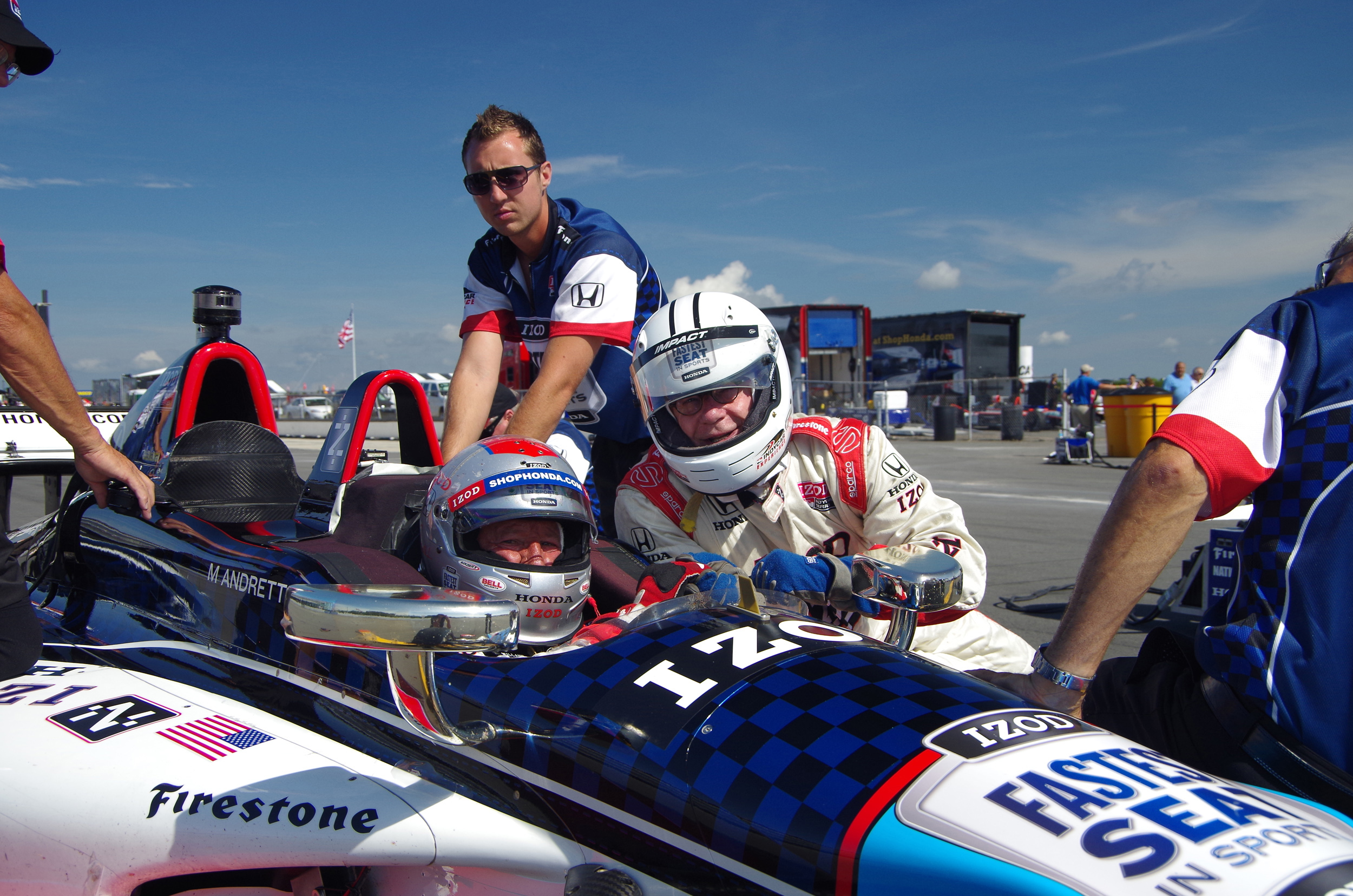 Mario Andretti Rips IndyCar Track With Thrilled Rider: Me - Bloomberg