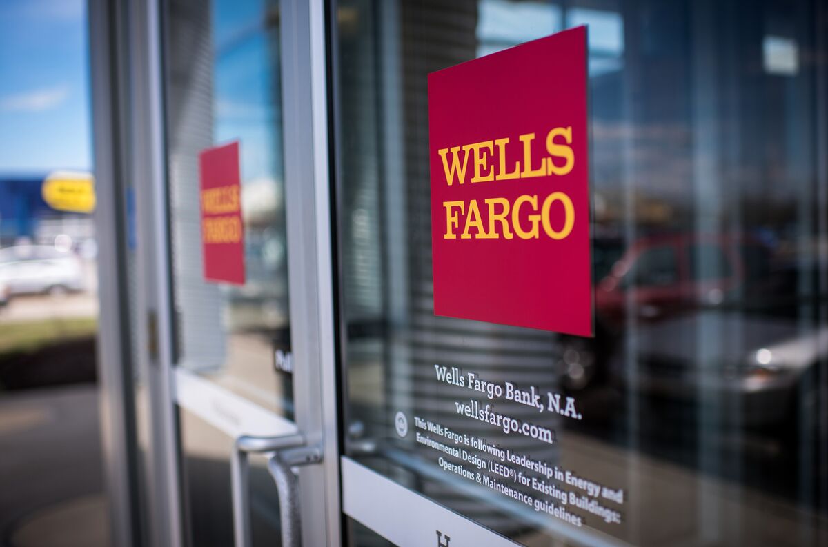 Wells Fargo’s Wealth-Management Business Faces SEC Probe - Bloomberg