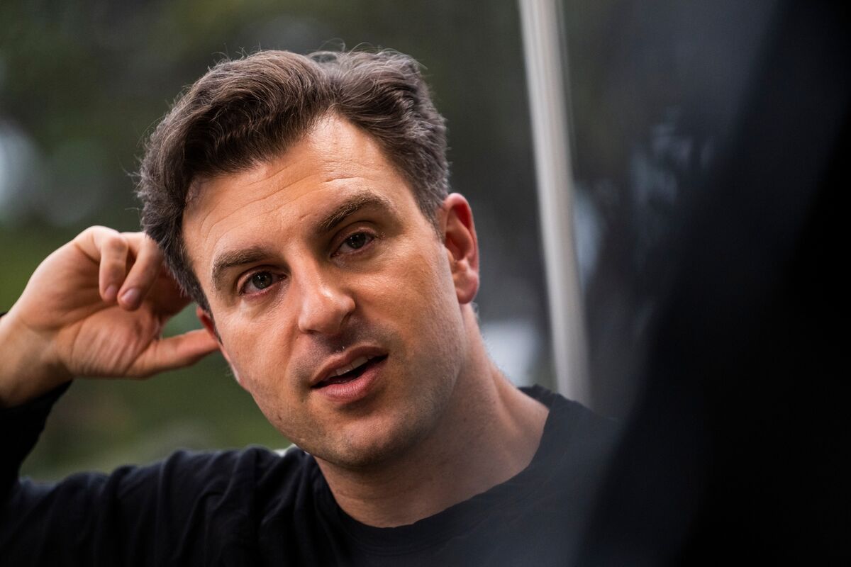 The Circuit: Emily Chang Interviews Airbnb CEO Brian Chesky - Bloomberg The Circuit: Emily Chang Interviews Airbnb CEO Brian Chesky - Bloomberg