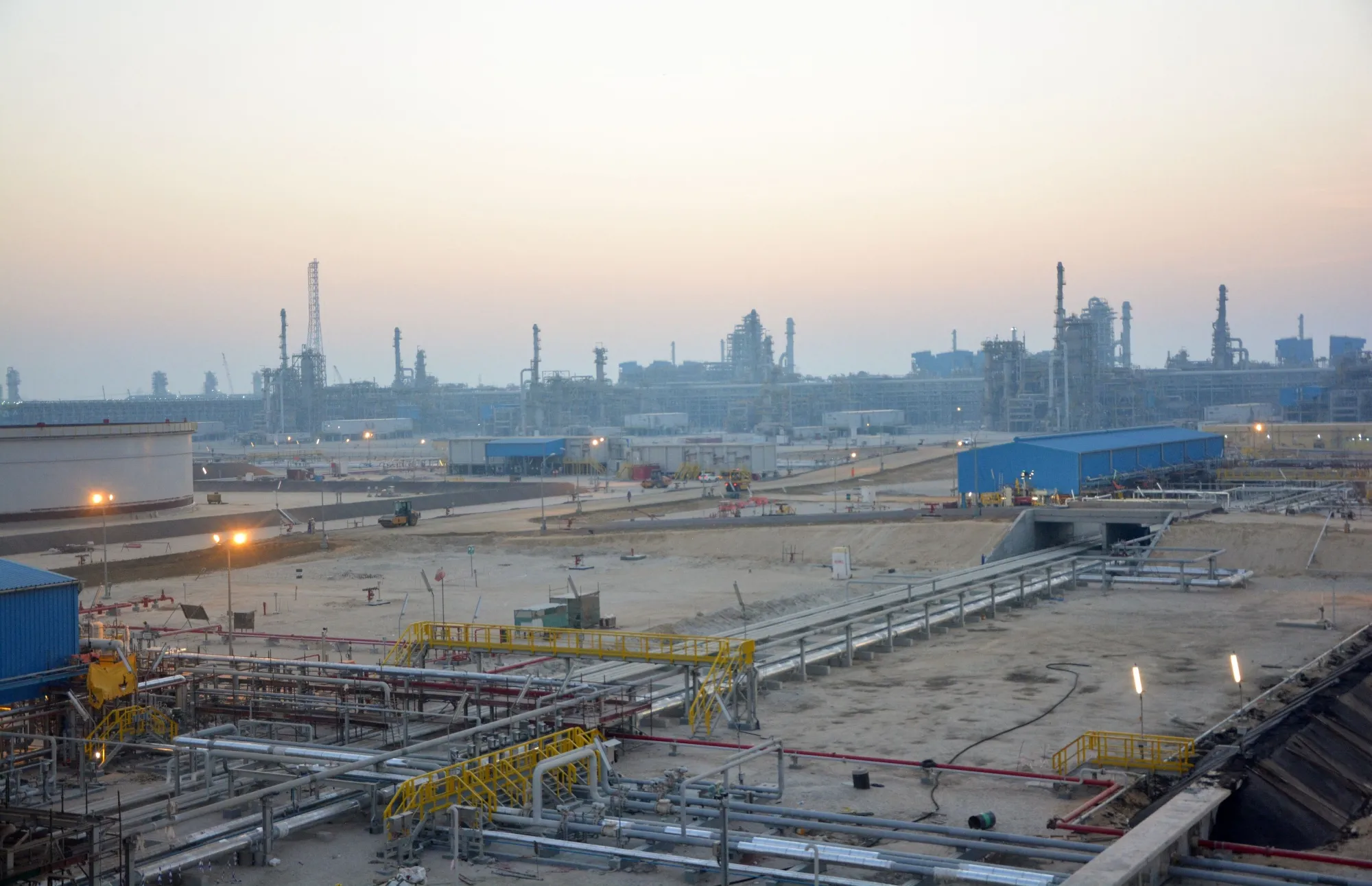 Kuwait’s Mega Al-Zour Refinery Fully Operating for First Time - Bloomberg