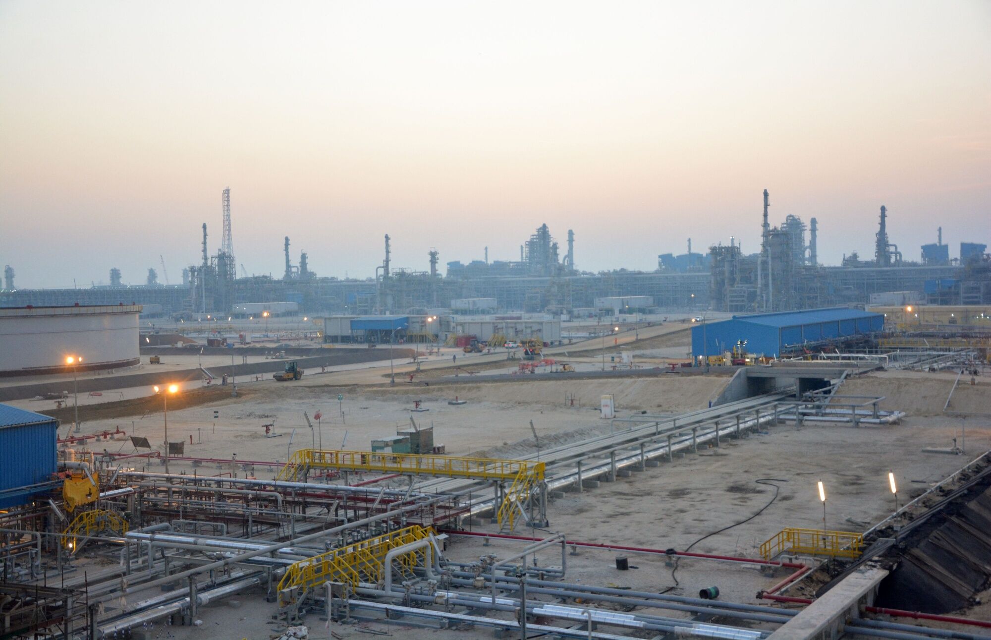 Kuwait’s Mega Al-Zour Refinery Fully Operating for First Time - Bloomberg