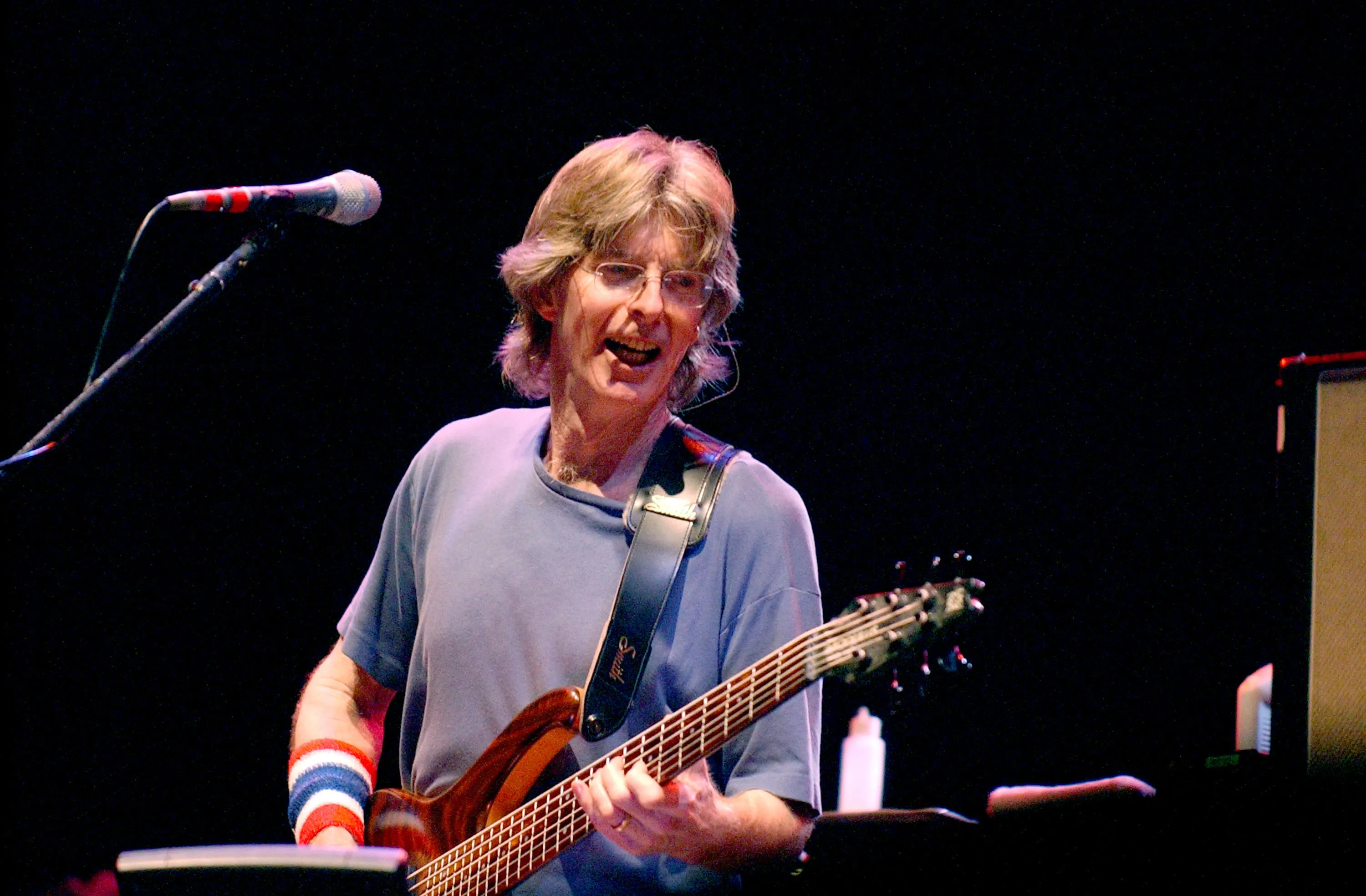 Phil Lesh, Founding Member of Grateful Dead, Dies at 84 - Bloomberg