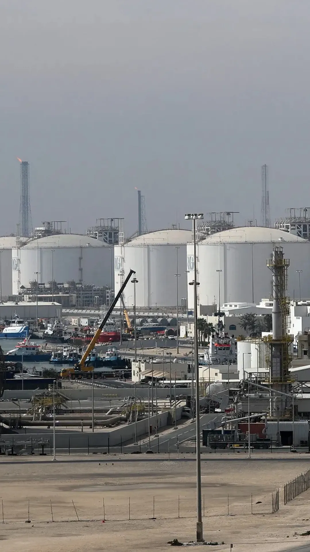 Watch Qatar Shuts World s Largest LNG Plant After Drone Attack Bloomberg watch-qatar-shuts-world-s-largest-lng-plant-after-drone-attack-bloomberg