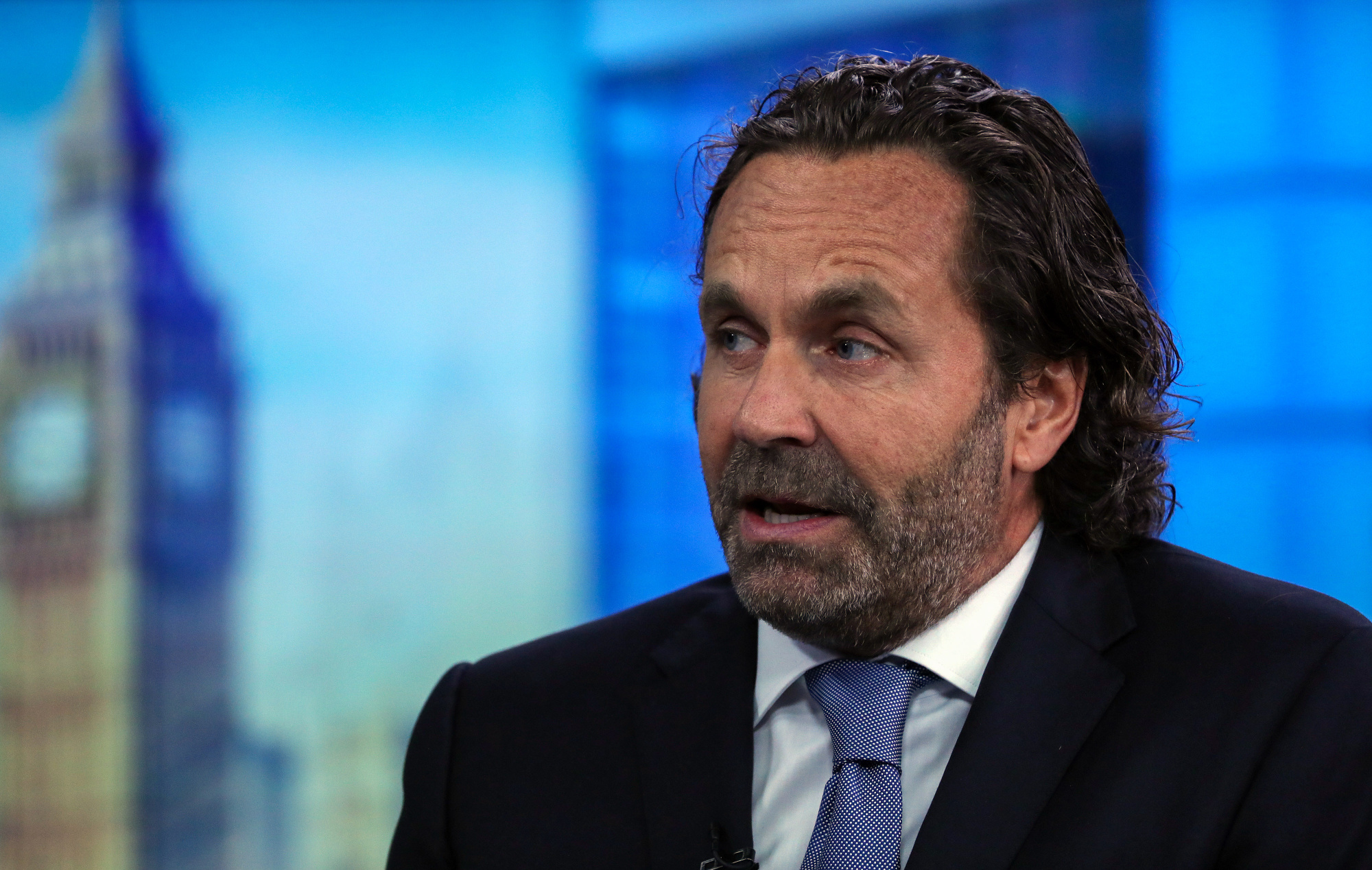 Jet Billionaire Settles Bel Air Mansion Dispute With U.S. - Bloomberg