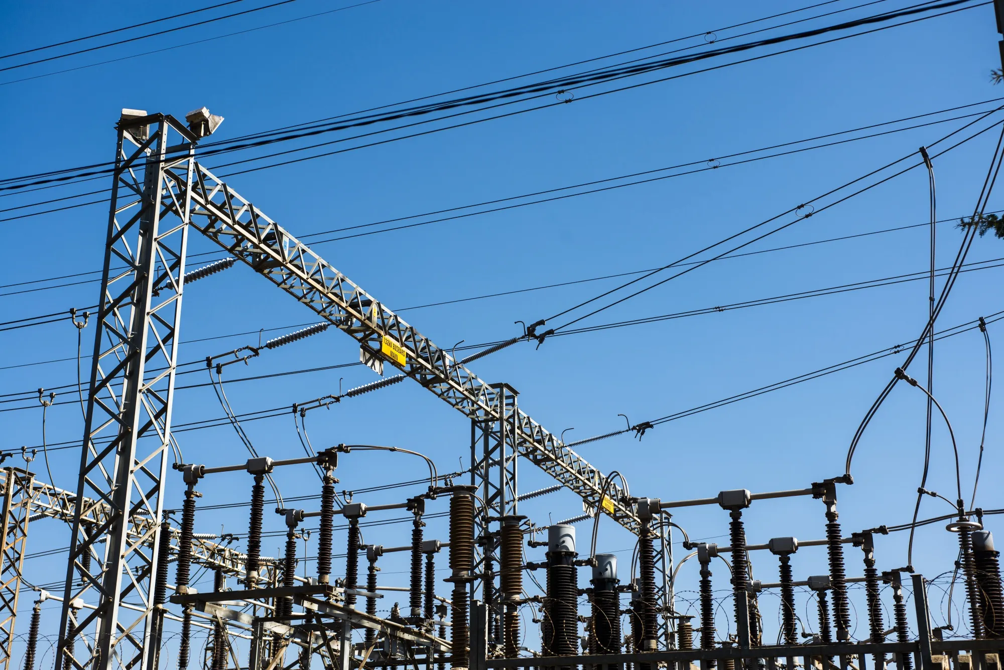 South Africa’s Credit Risk Falls as Investors Assess Eskom Plan - Bloomberg