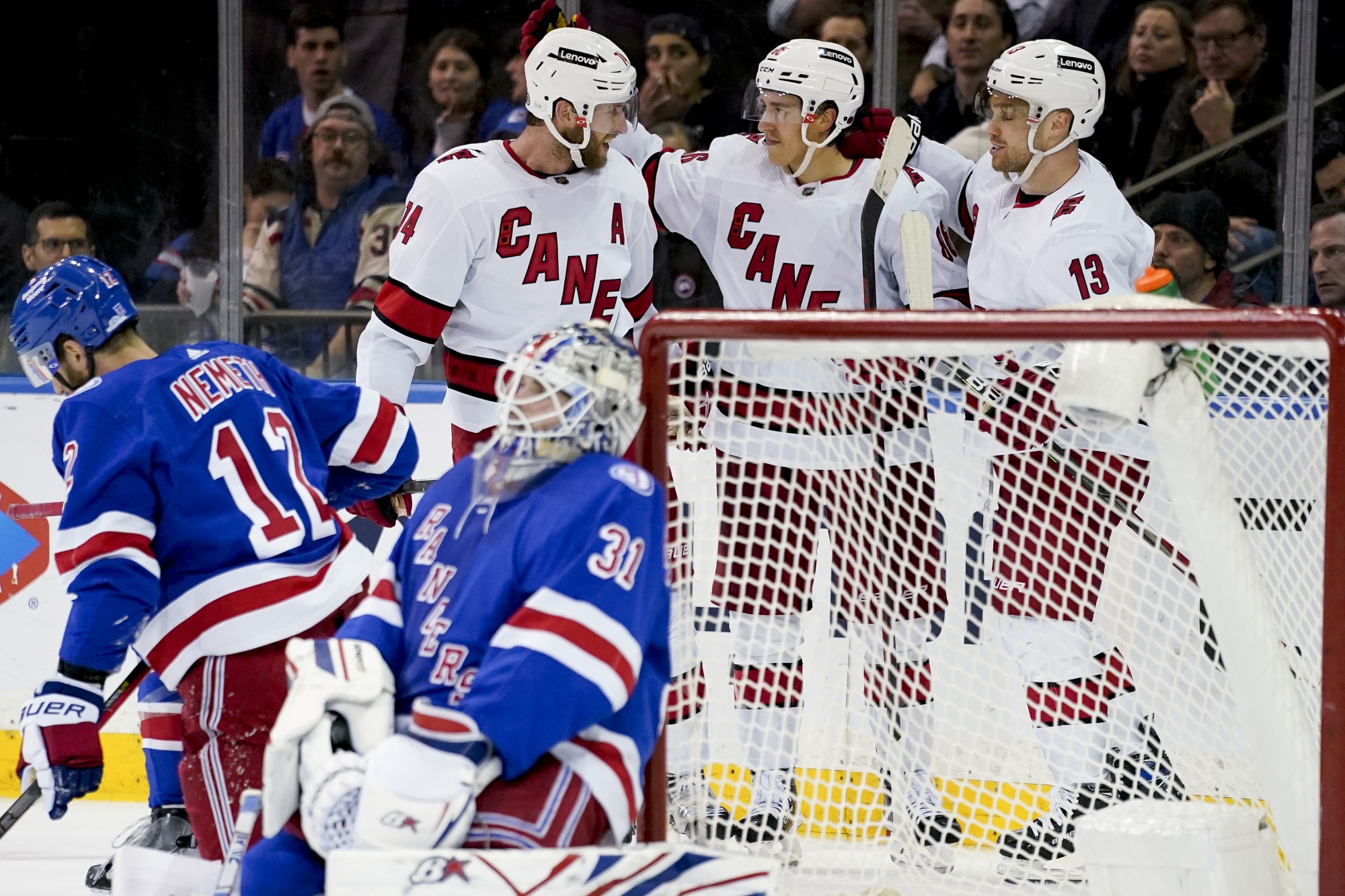 Hurricanes Beat Rangers 4-3, Win Metropolitan Division Title - Bloomberg
