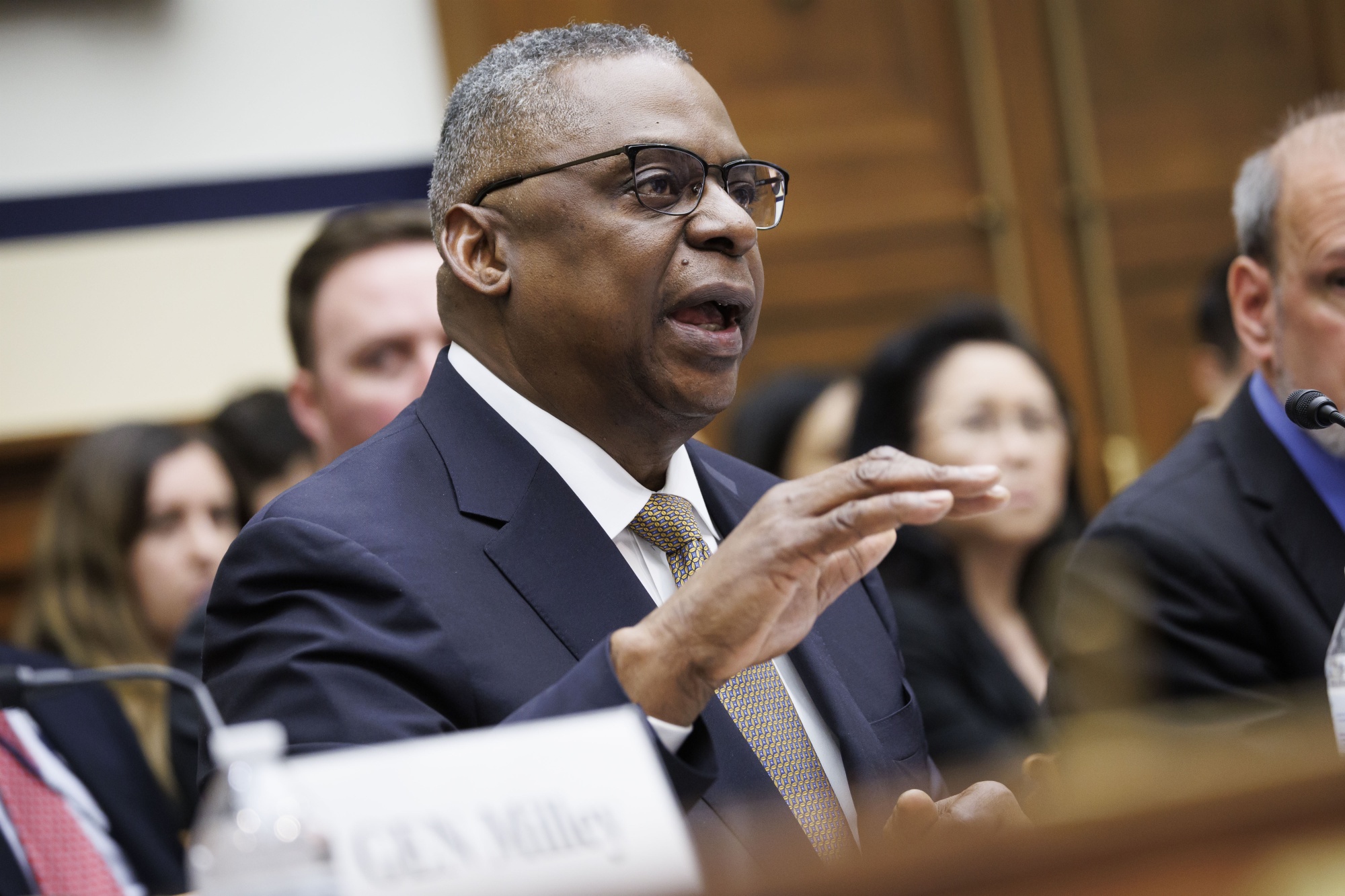 US Defense Secretary Austin Sees No Sign China Invasion of Taiwan is ...