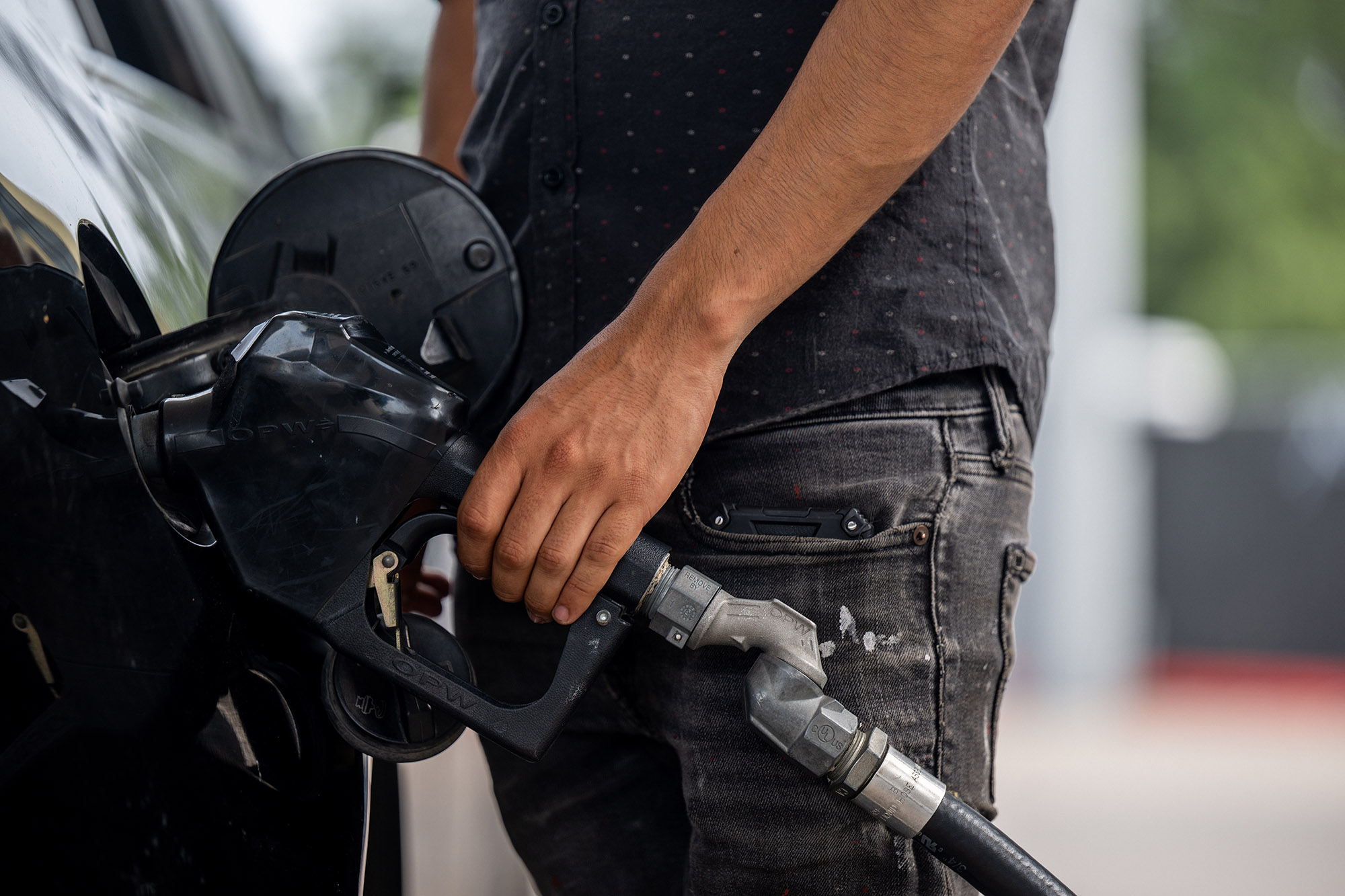 Gasoline in US Rises Most in a Year, Hurting Inflation Fight - Bloomberg