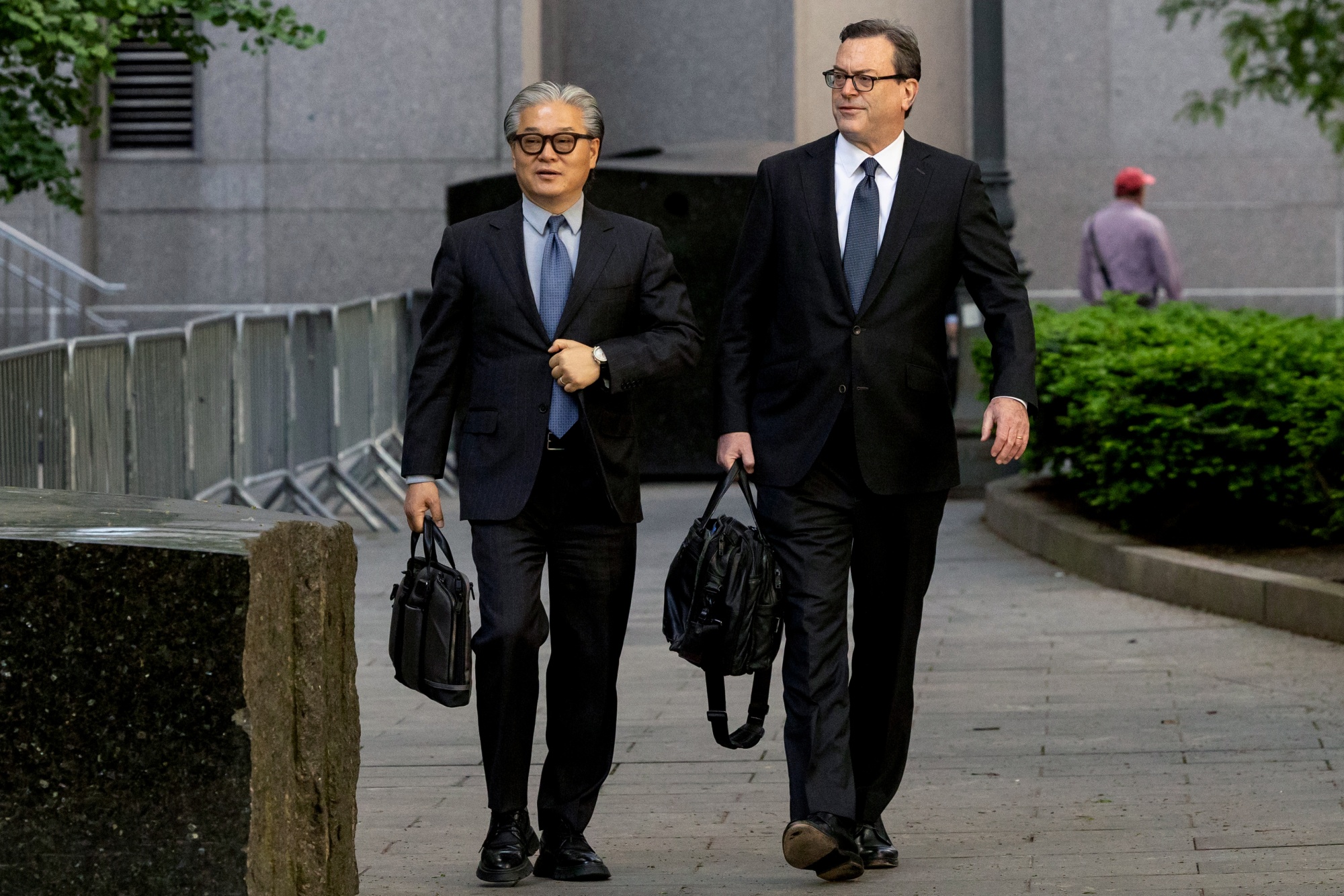 Archegos Trial: Bill Hwang Fights to Keep Tiger Asia Past From Jury ...