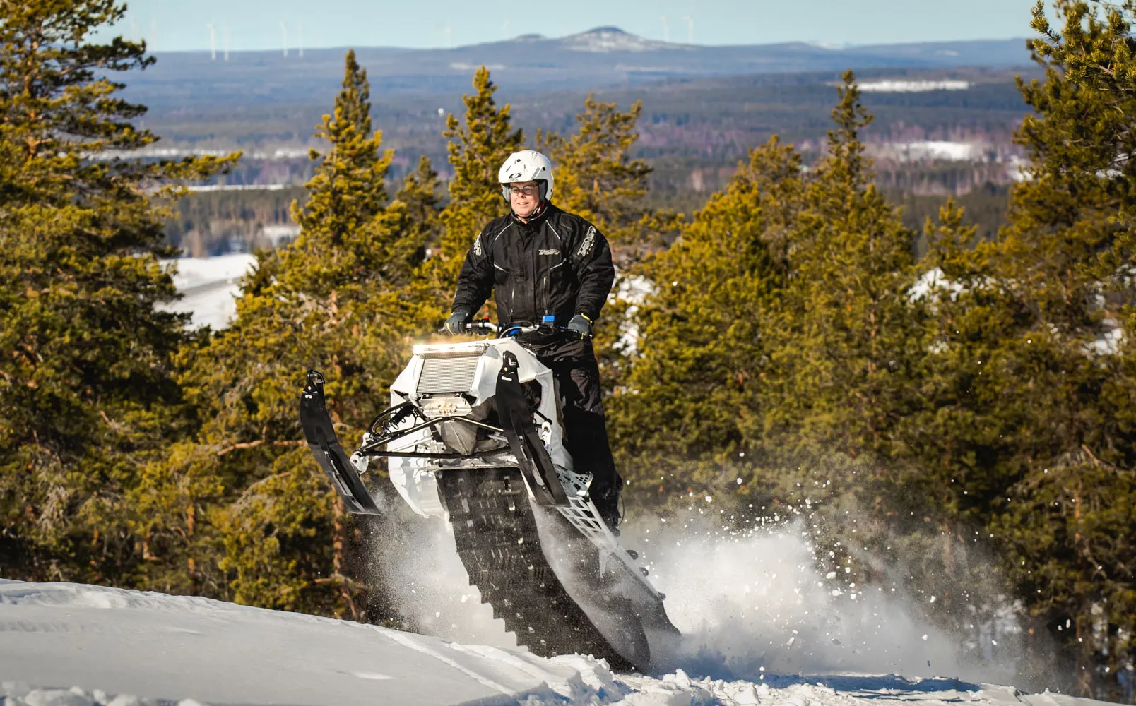 Sweden’s Green Push Now Includes Electrifying Snowmobiles - Bloomberg