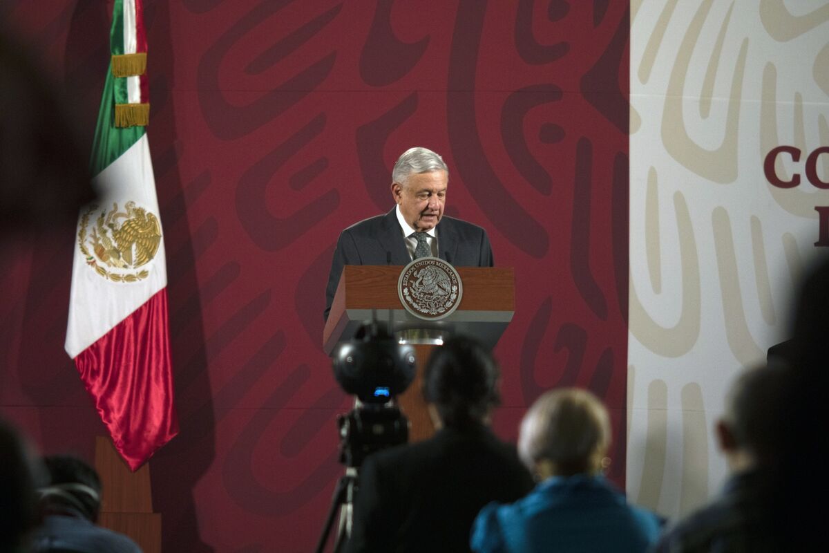 AMLO Will Make Peace With Mexico Big Business, Senator Says - Bloomberg