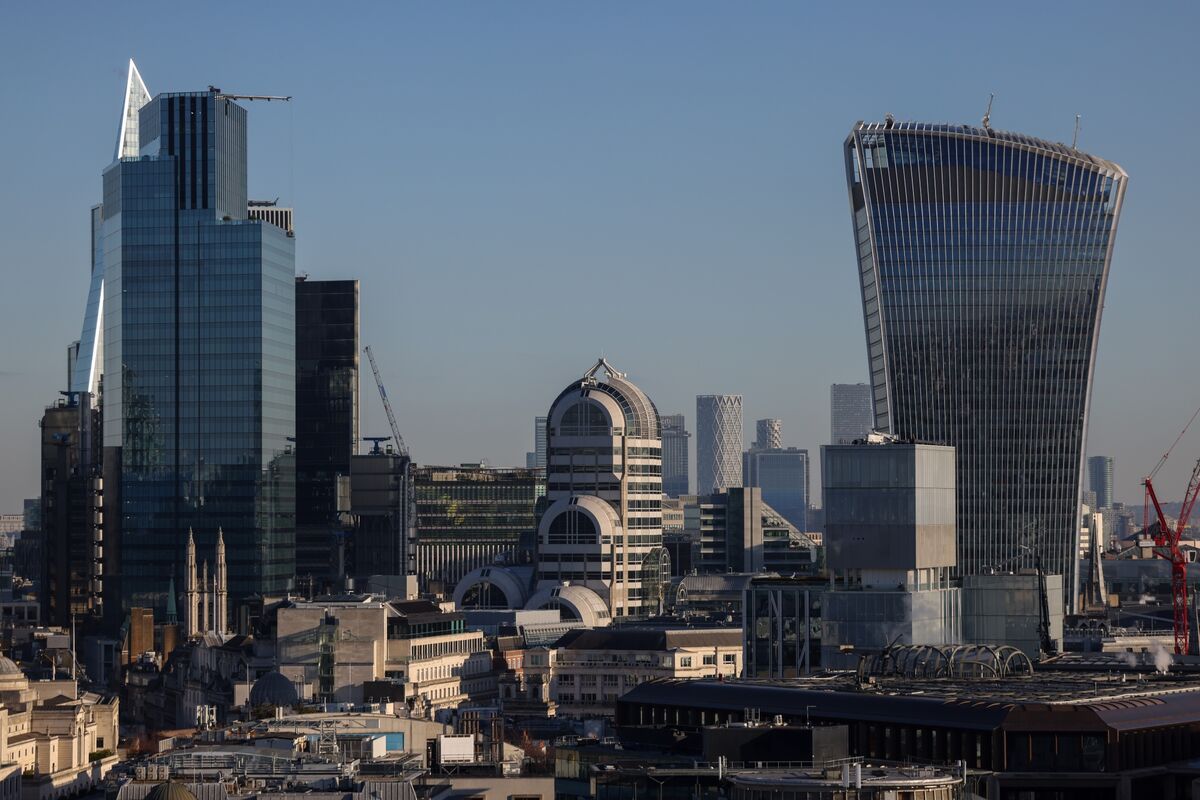 Trump’s Liz Truss Moment Helps UK Remember Bond Market Is Boss - Bloomberg