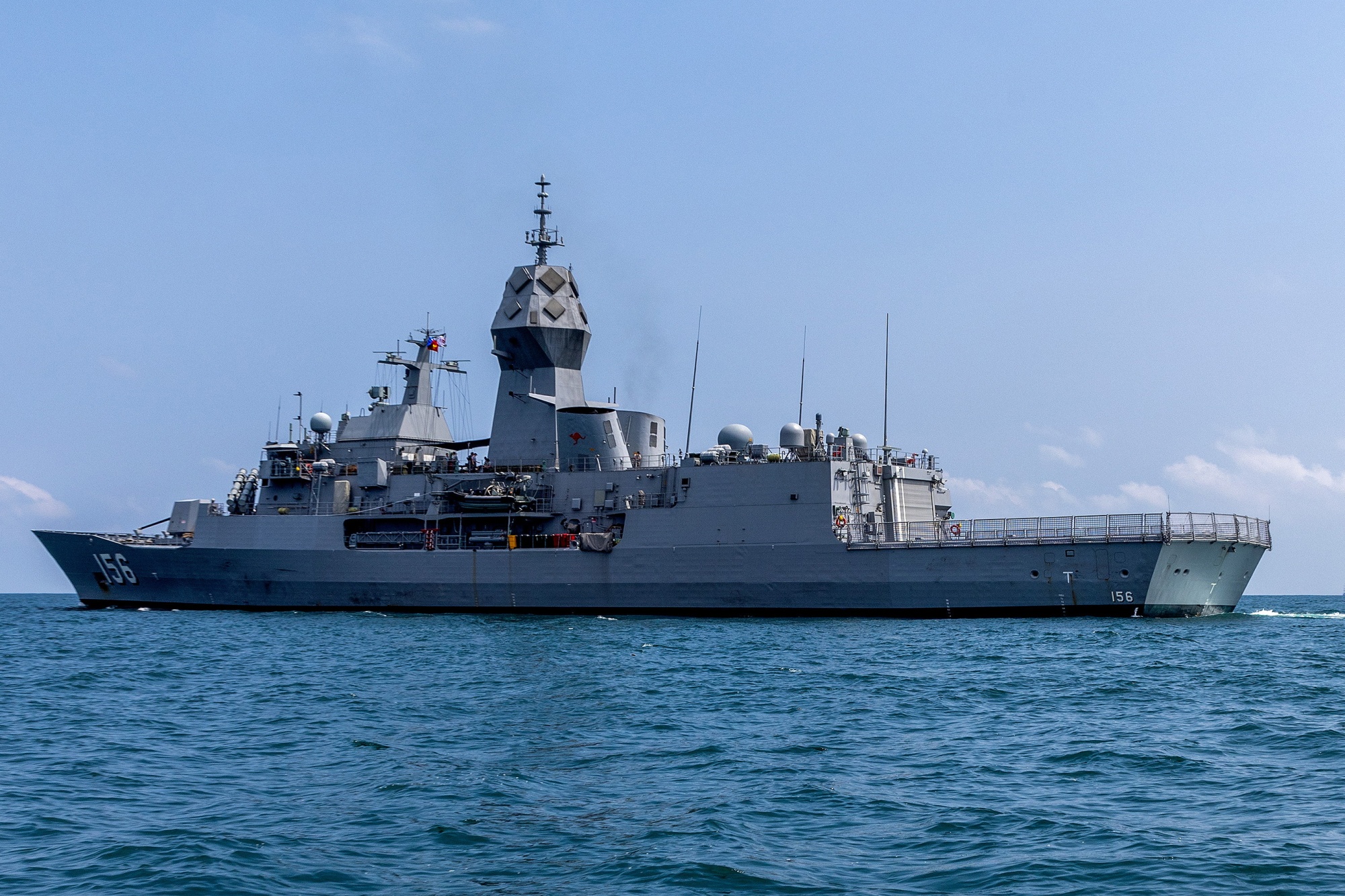 Australia’s PM Says China Ties Hurt by Navy Divers Incident - Bloomberg