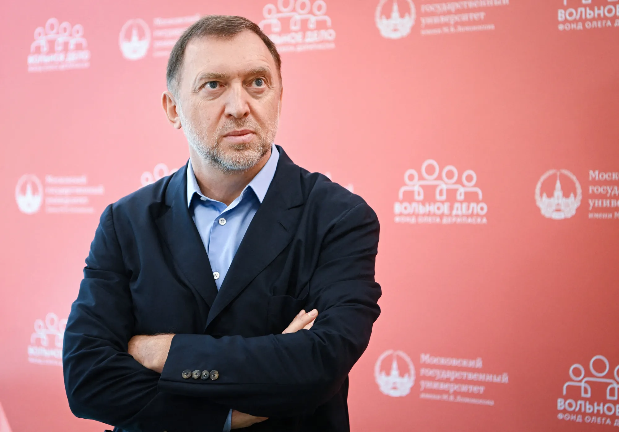 Billionaire Oleg Deripaska Warns Russia May Run Out of Money in 2024 ...