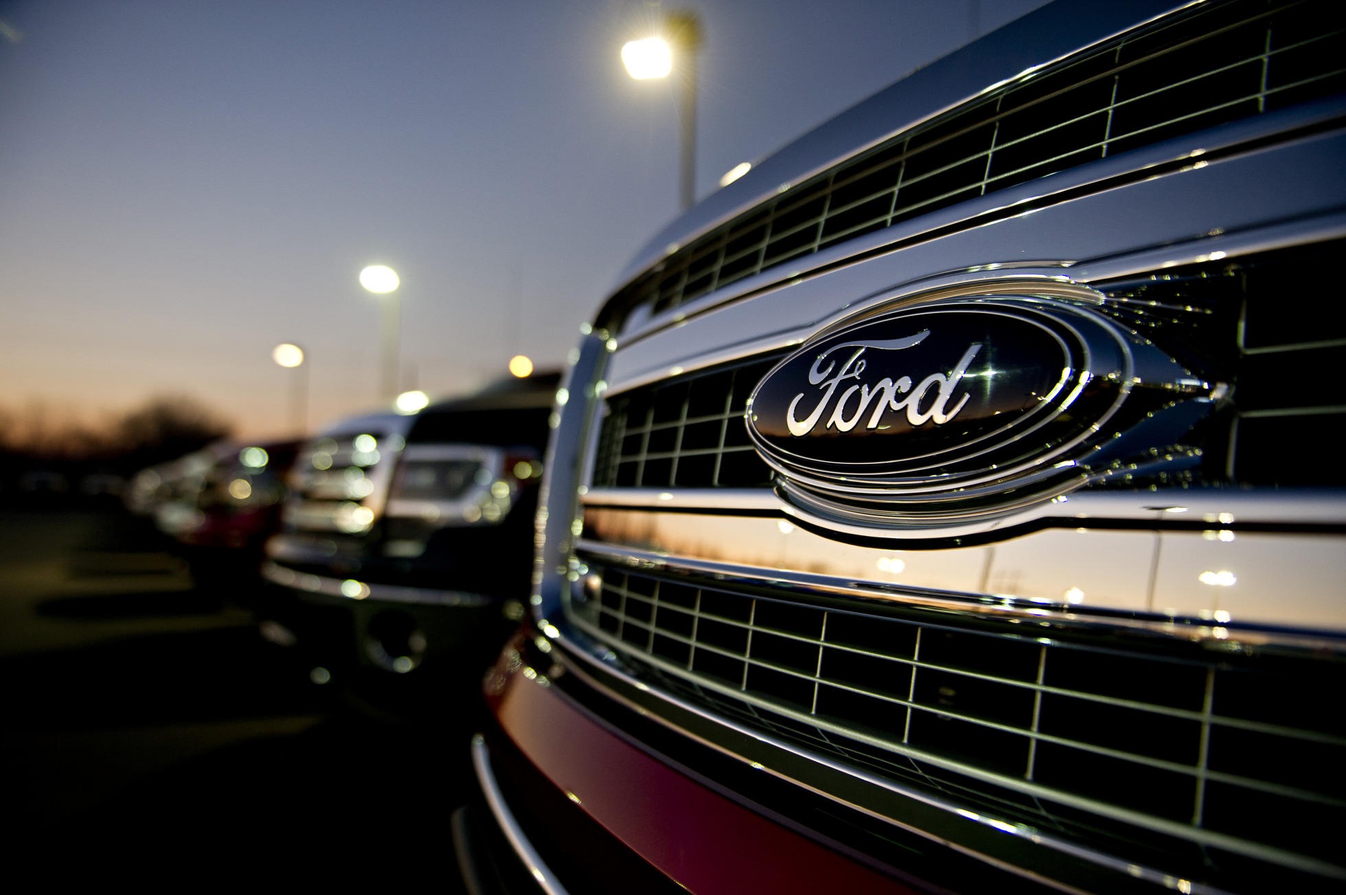 Ford Says $8 Billion Cost Disadvantage Is Weighing on Profit (F ...