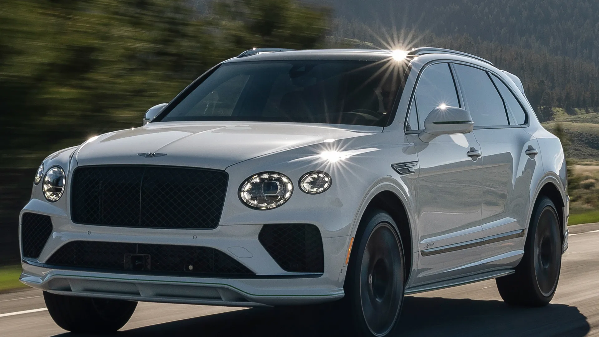 Watch Bentley Debuts Latest SUV - Bloomberg