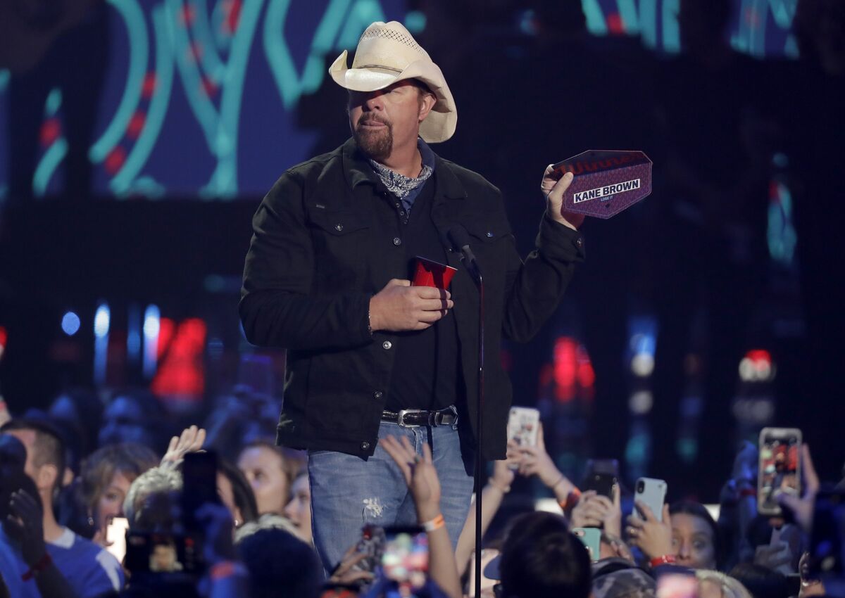 Jason Aldean, Ricky Skaggs and Kristin Chenoweth react to the death of ...