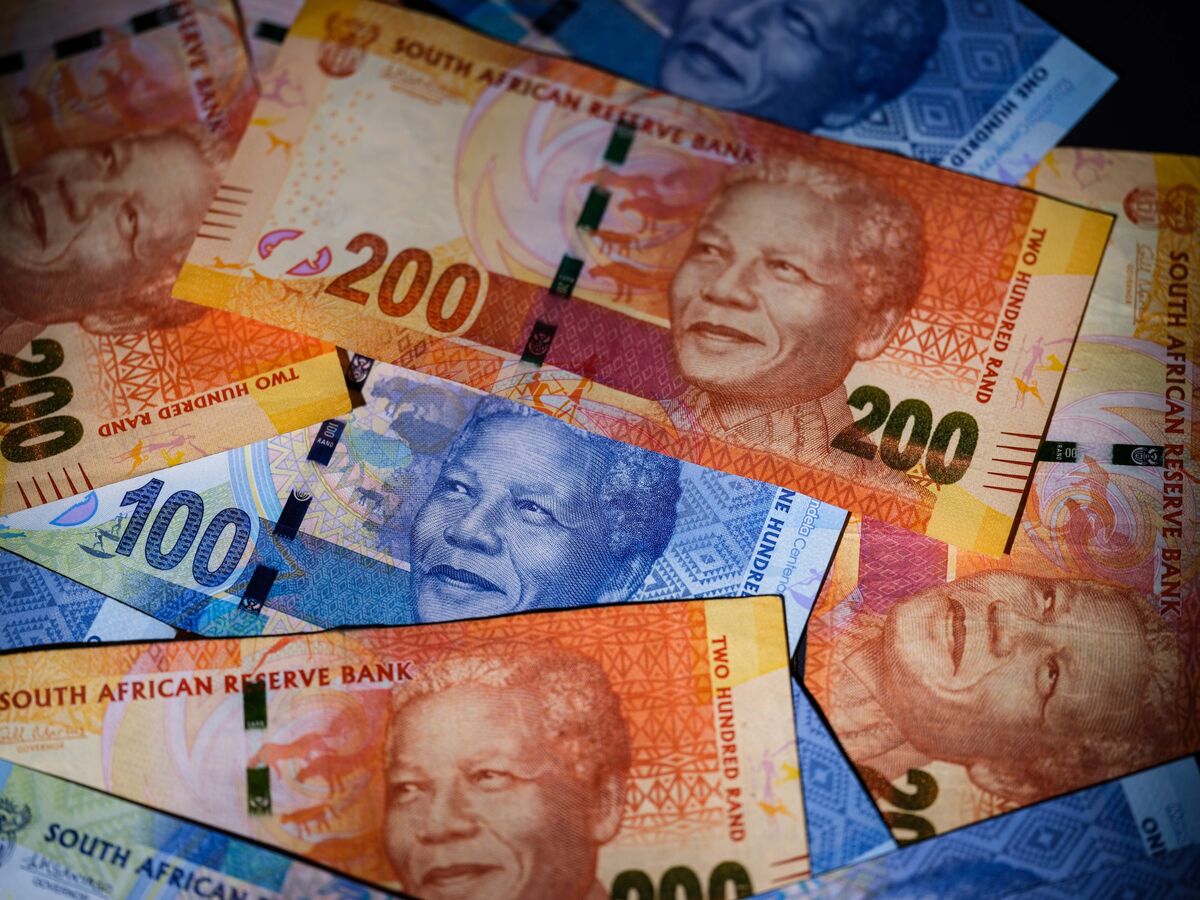History Points to Rand Decline After South Africa's Poll: Chart - Bloomberg