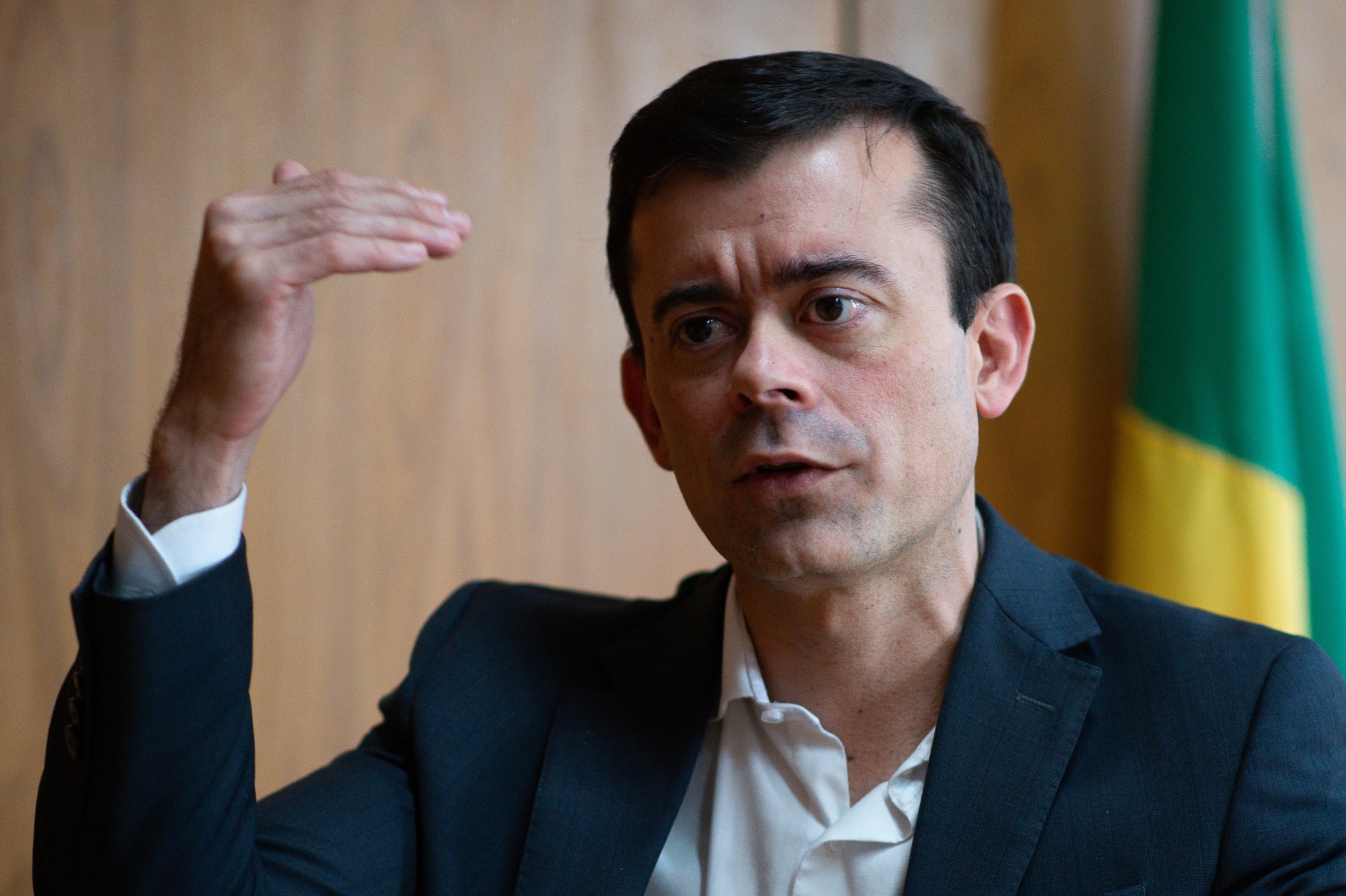 Governo busca janela para nova emissão de dívida ESG, diz Ceron - Bloomberg