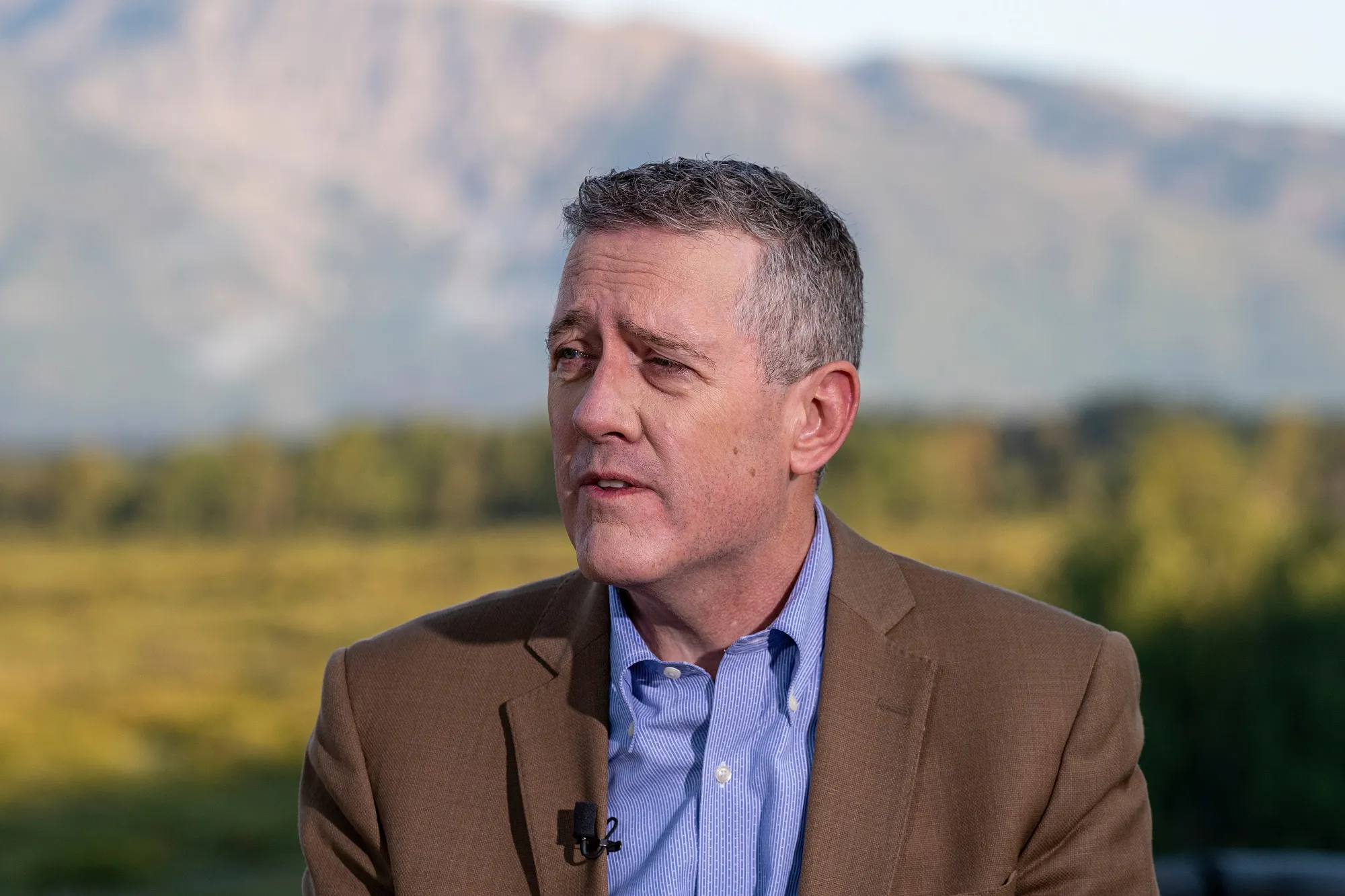 Fed’s Bullard Lifts 2023 Interest Rate Forecast to 5.625% on Strong ...