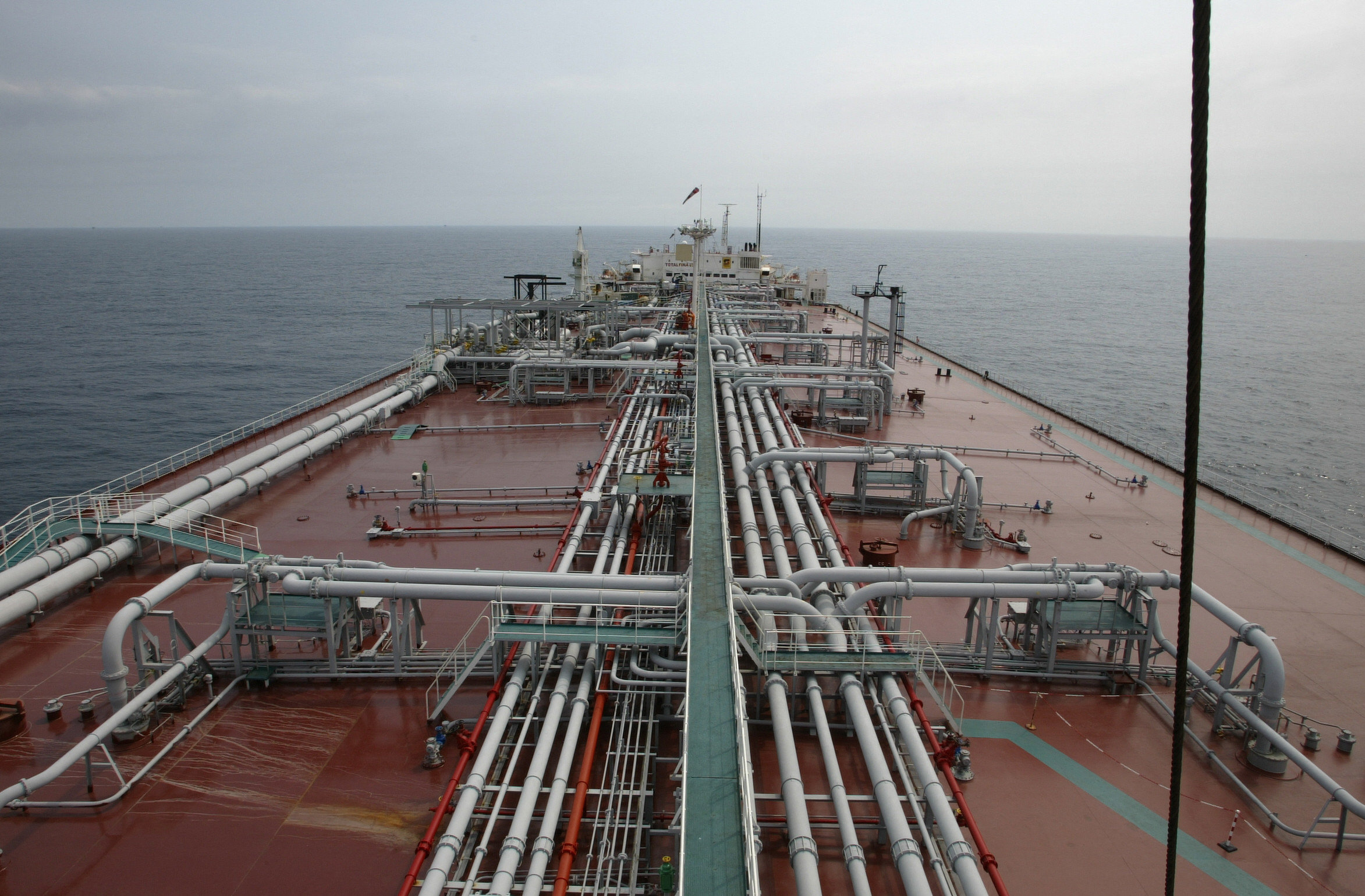 Second Sanctioned Russian Tanker Reappears After a Month Dark - Bloomberg