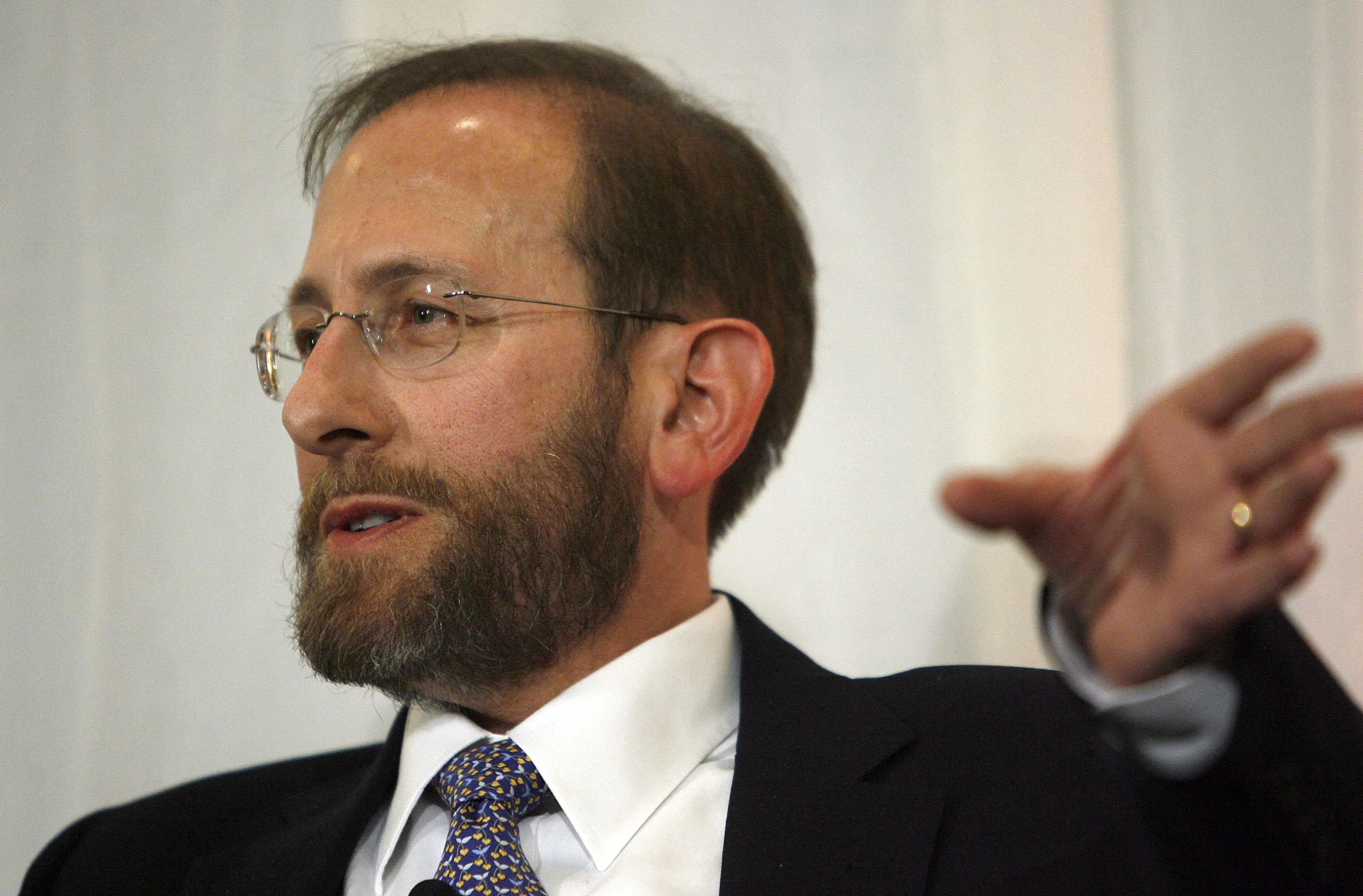 Harvard Interim President Creates Antisemitism, Islamophobia Task ...