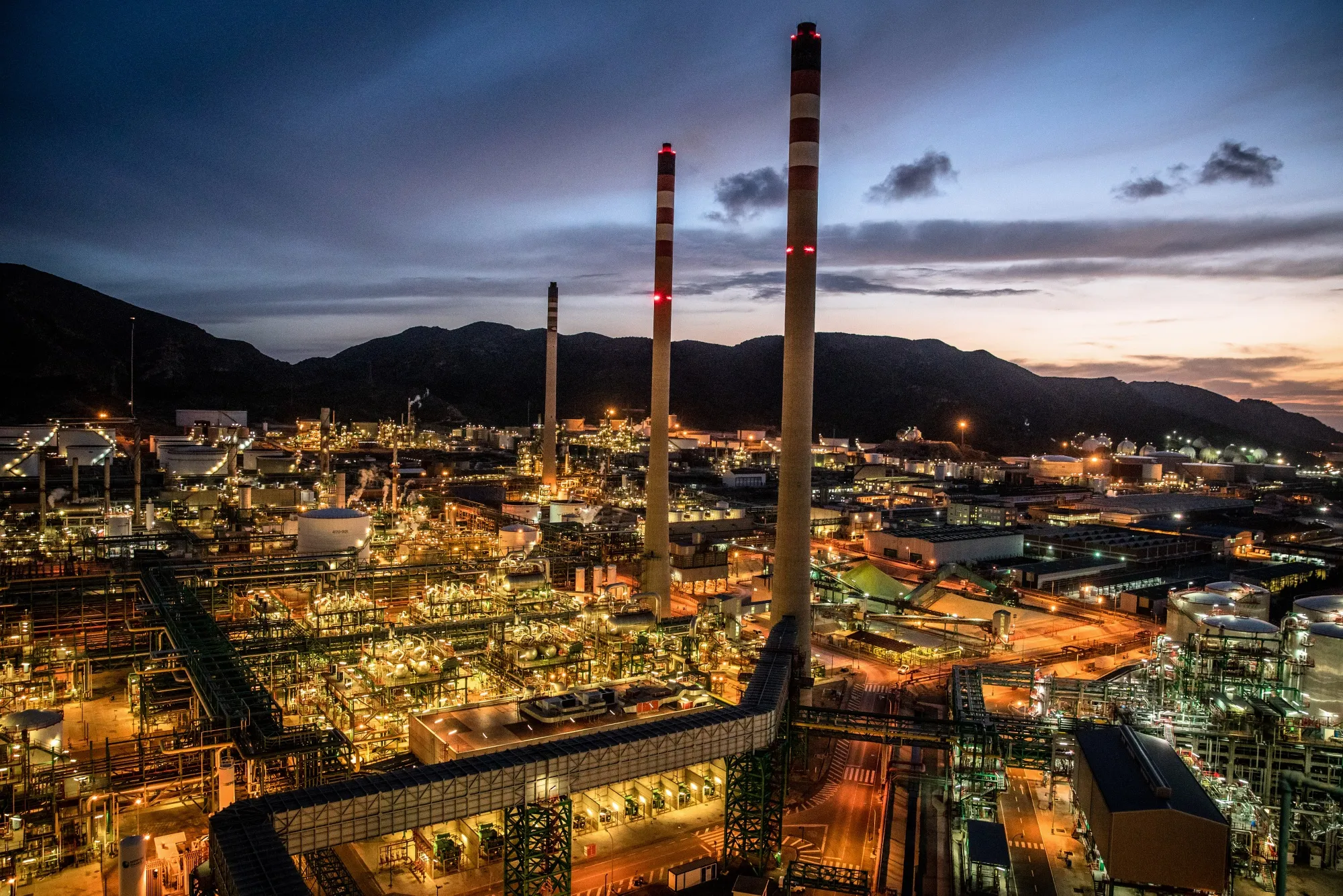 EIG Global to Buy Stake in Repsol Upstream Unit for $3.4 Billion ...