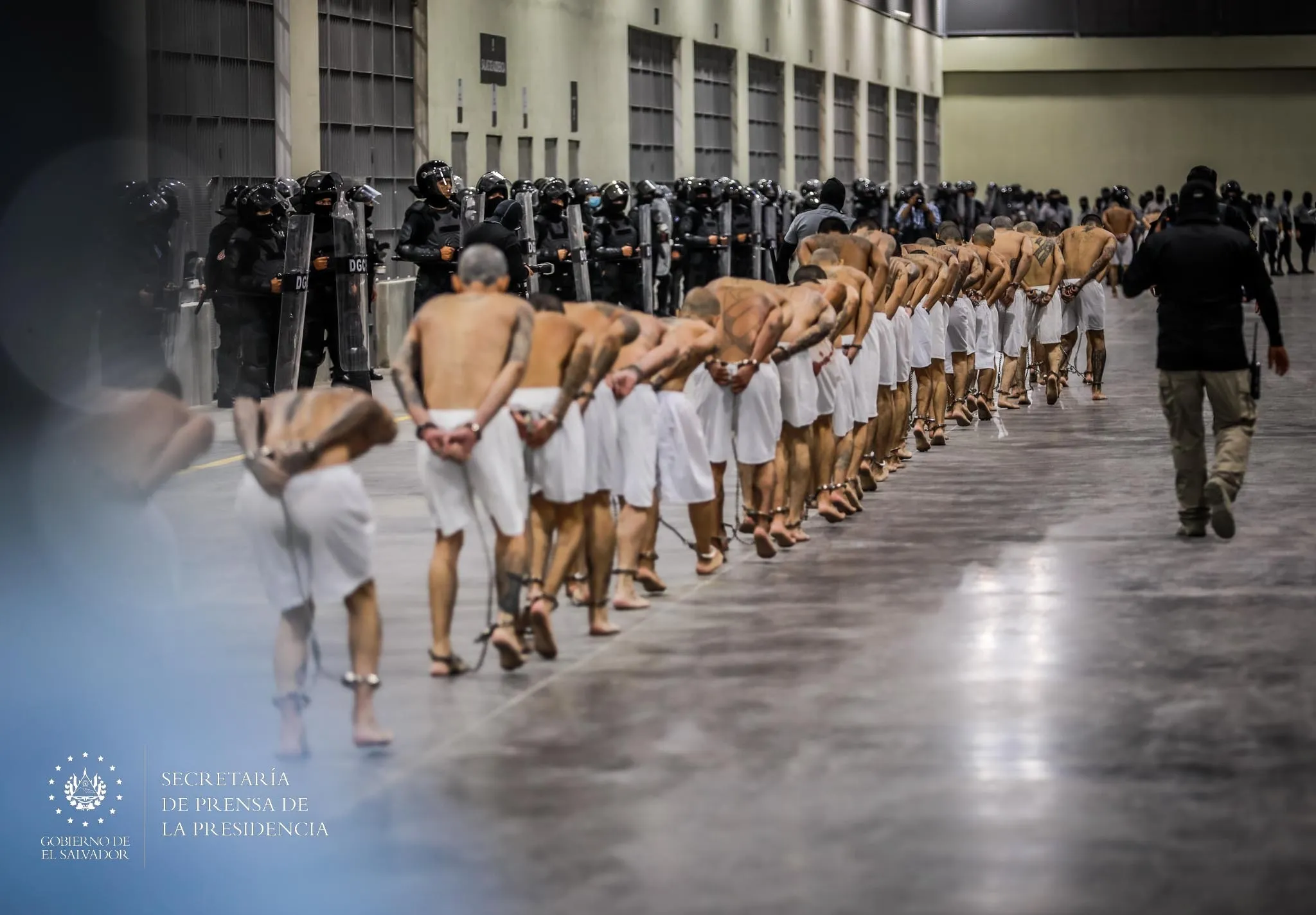 War on gangs forges new El Salvador. But the price is steep. - Bloomberg War on gangs forges new El Salvador. But the price is steep. - Bloomberg
