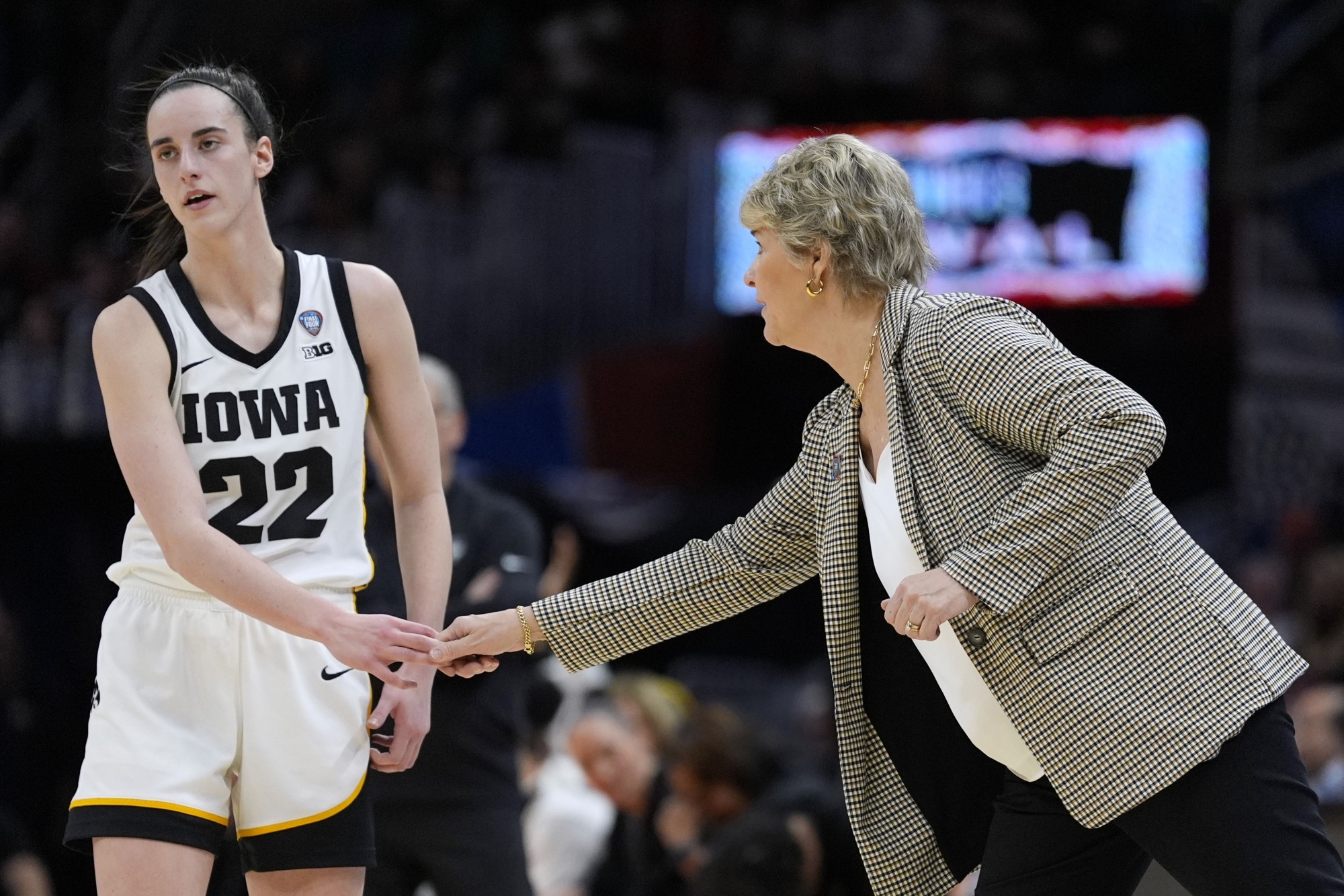 Iowa-UConn women's Final Four semifinal most-watched hoops game in ESPN ...