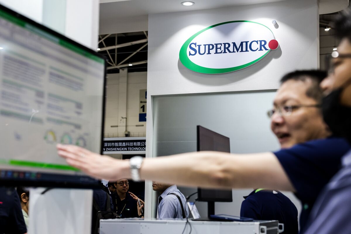 Super Micro (SMCI) Short Sellers Notch $1.2 Billion as Shares Tumble ...