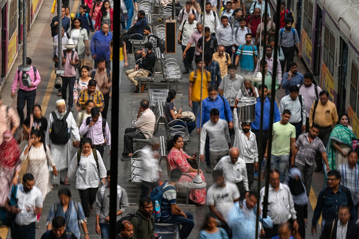 India Needs to Create 115 Million Jobs by 2030, Research Shows - Bloomberg