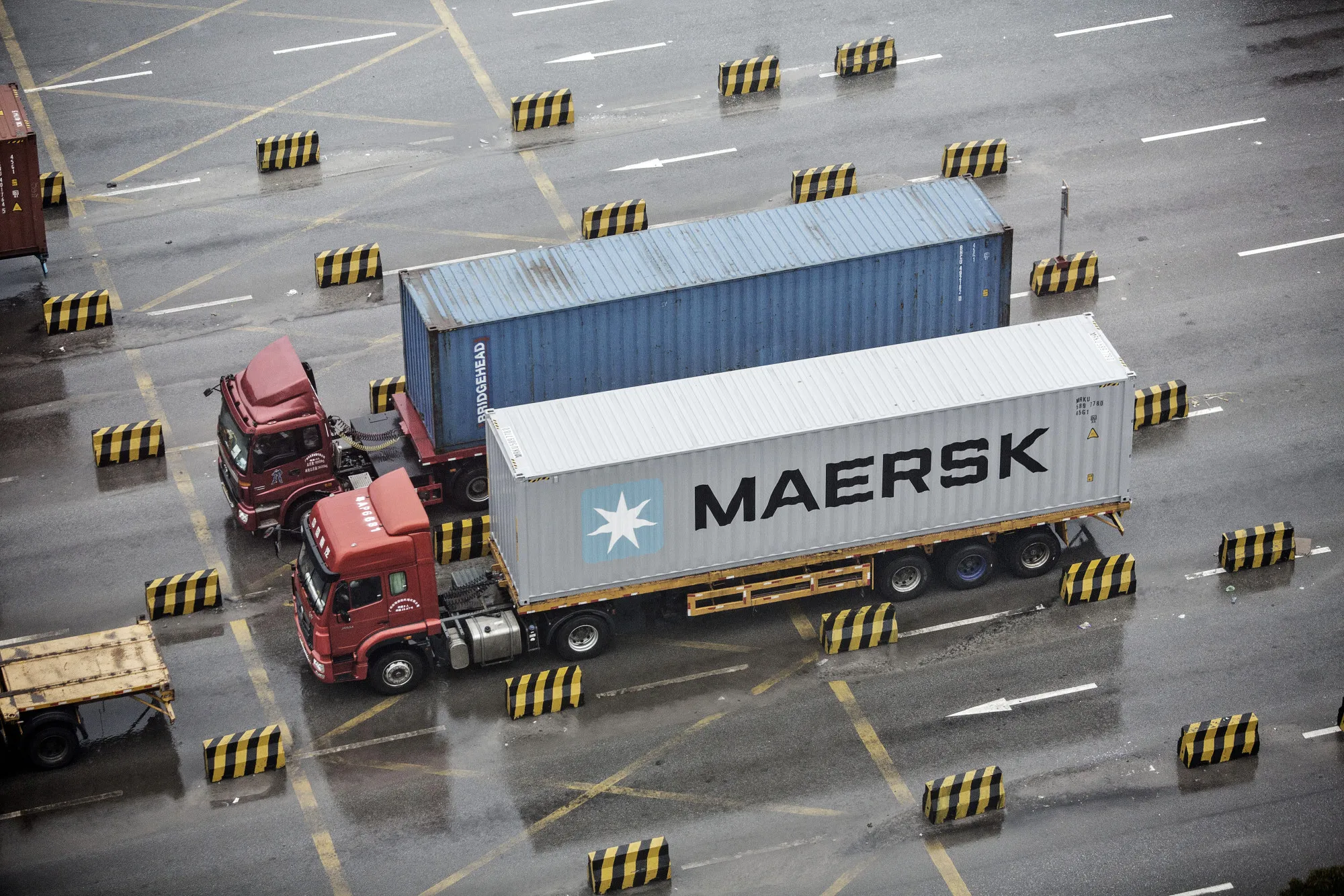 Driverless Trucks: Maersk Bets on Improving Deliveries - Bloomberg