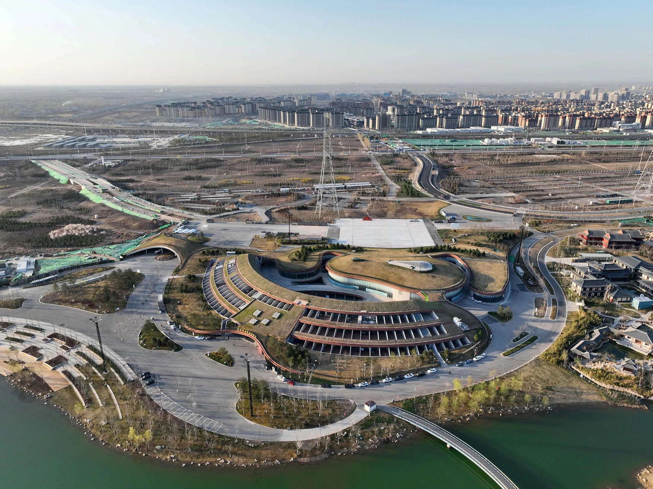 What’s Happening in the World Economy: China’s New Megaprojects - Bloomberg