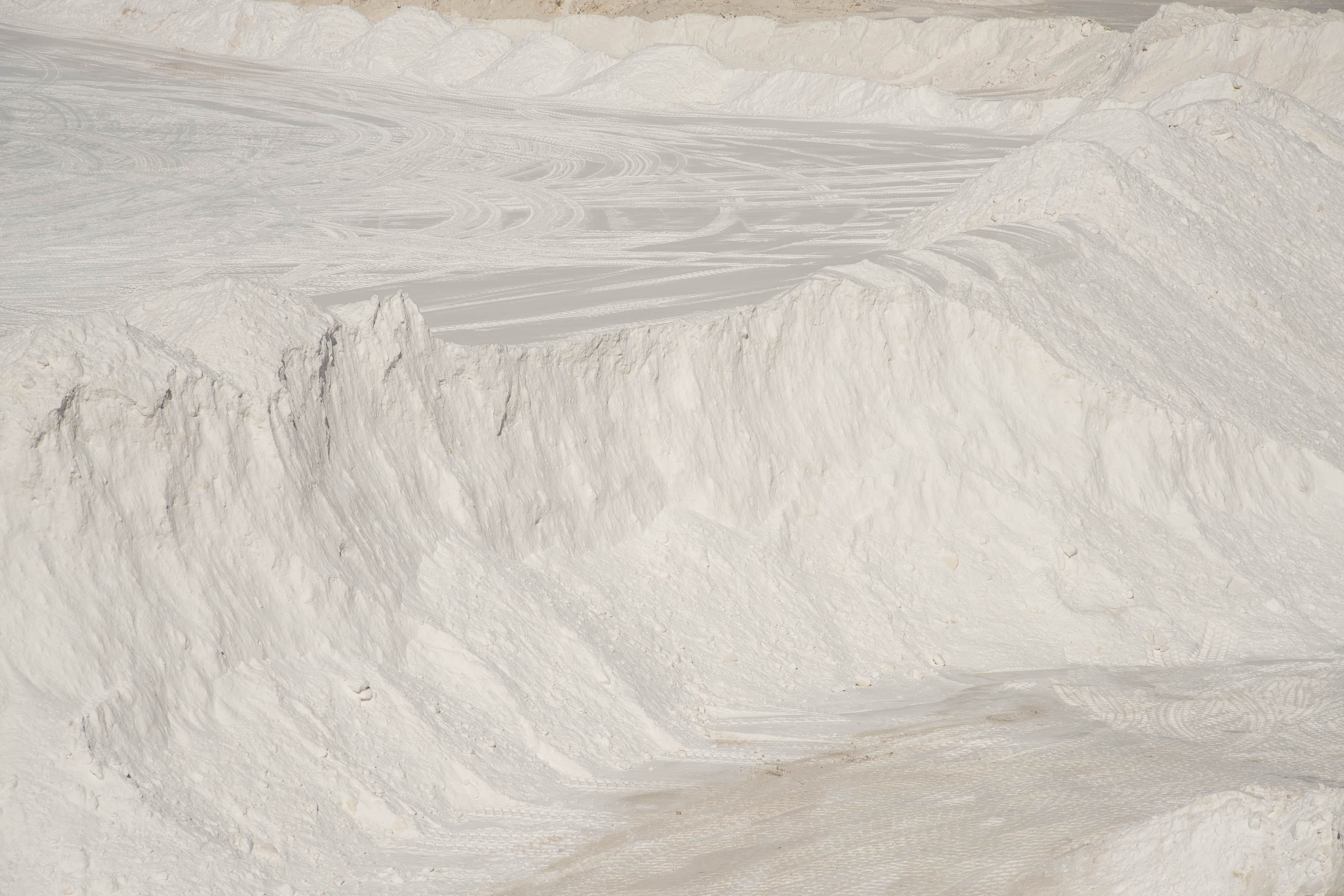 Simco en conversaciones con inversores para proyecto de litio chileno - Bloomberg