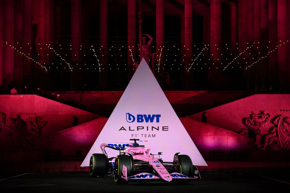 Alpine in Talks With RedBird Capital for Formula 1 Investment - Bloomberg