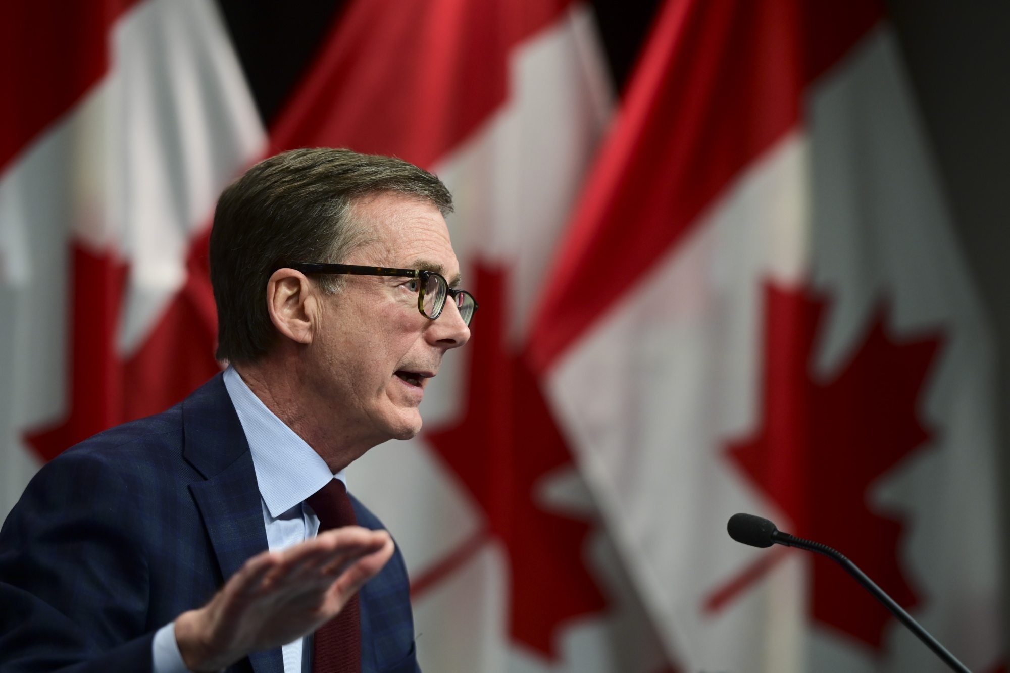 Bank of Canada Becomes First to Signal Exit From Stimulus - Bloomberg