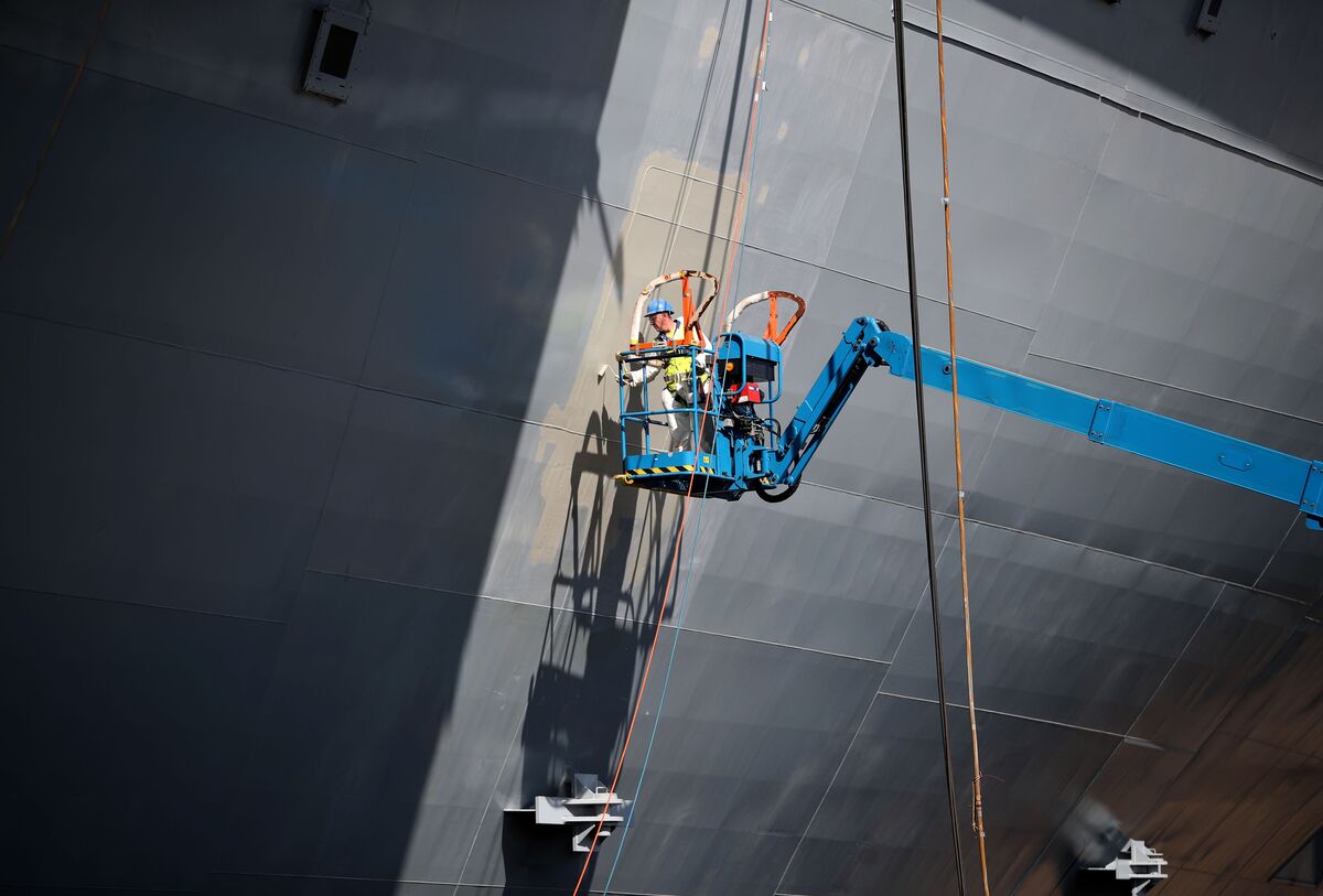 Babcock Shipyard Gets Boost From $1.5 Billion Warship Order - Bloomberg