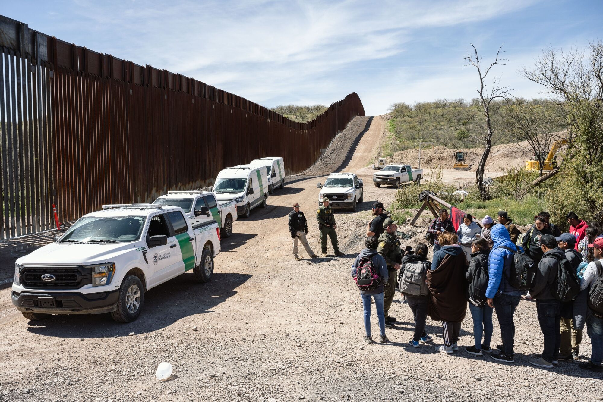 Illegal US Border Crossings Aren’t Really Breaking Records - Bloomberg Illegal US Border Crossings Aren’t Really Breaking Records - Bloomberg