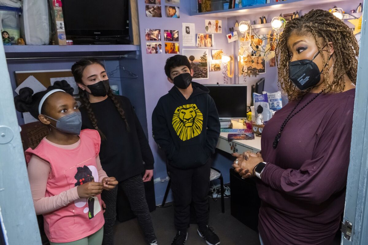Inside a Special Black History Month Rite At 'The Lion King' - Bloomberg