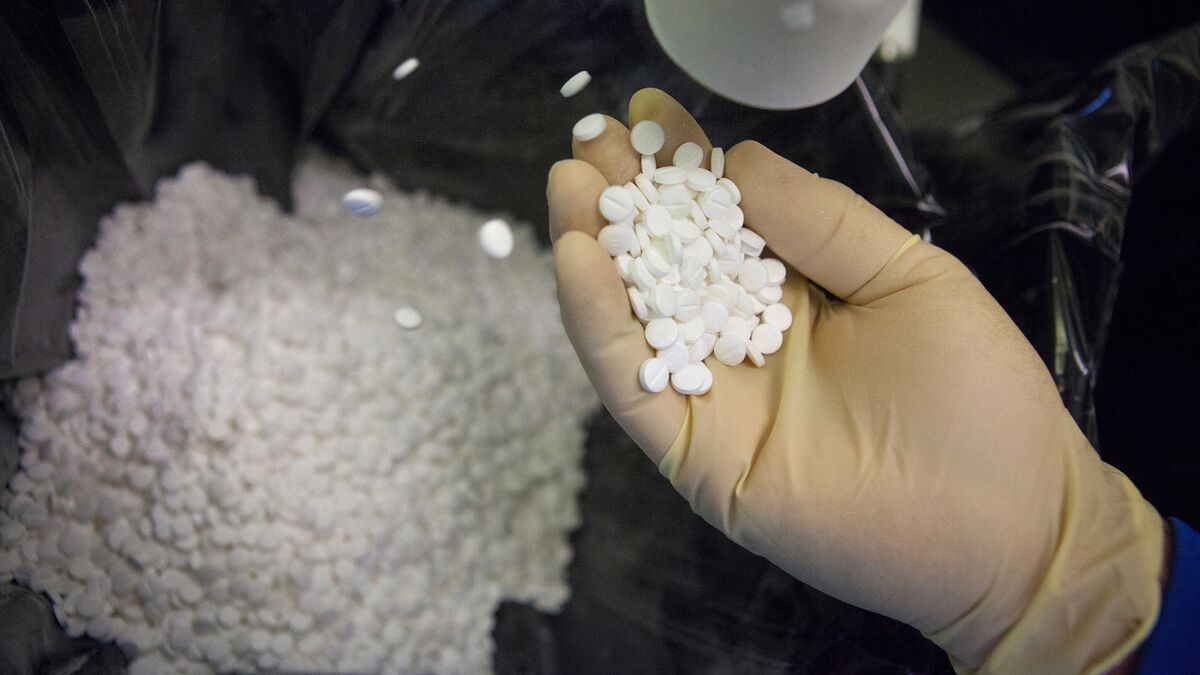 Quebec Expects $1.2 Billion in Savings With New Drug-Price Deal - Bloomberg