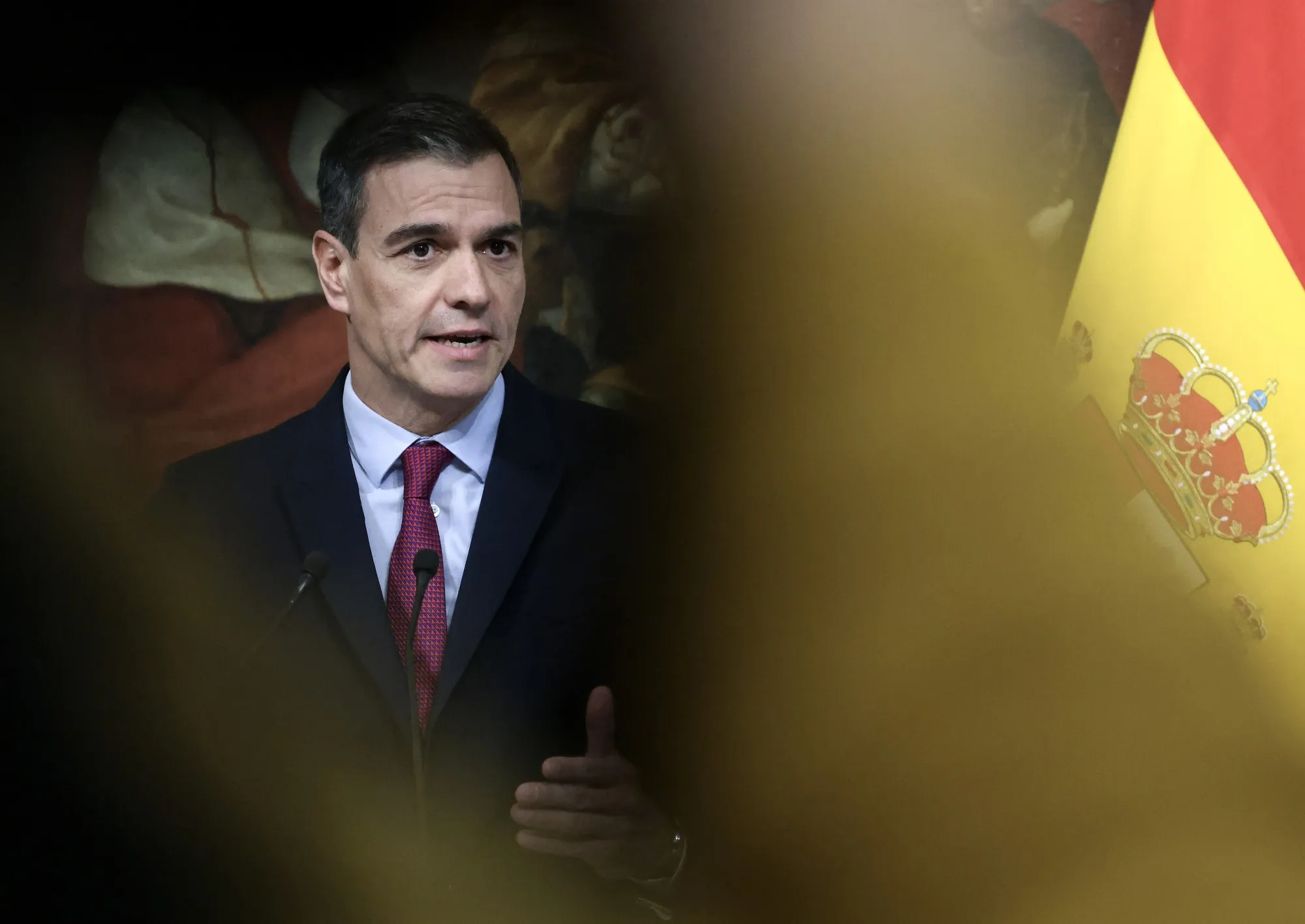 Spain’s Far-Left Tie-Up Not Enough To Save Sanchez’s Job: Poll - Bloomberg