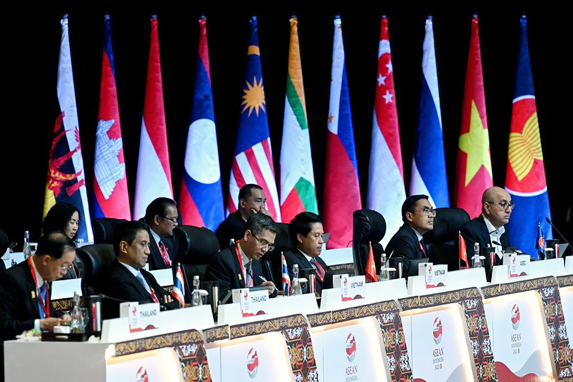 Asia’s 1997 Playbook Comes in Handy Amid Global Banking Turmoil - Bloomberg