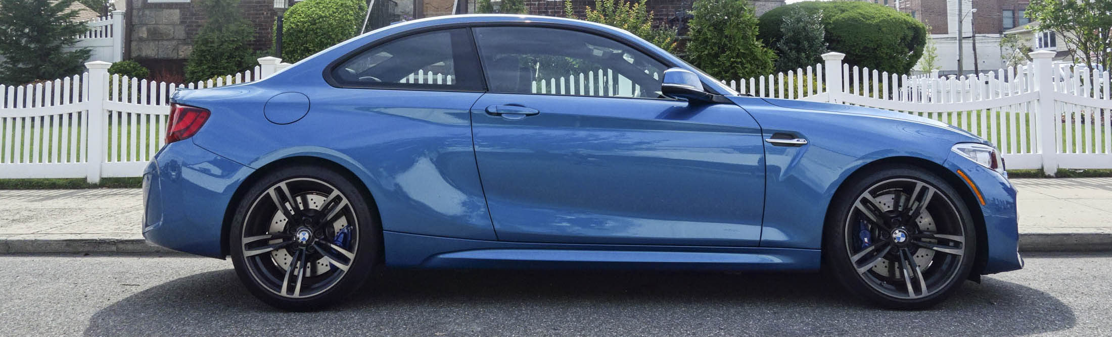 2016's Best Sport Performance Coupe Is the BMW M2 - Bloomberg