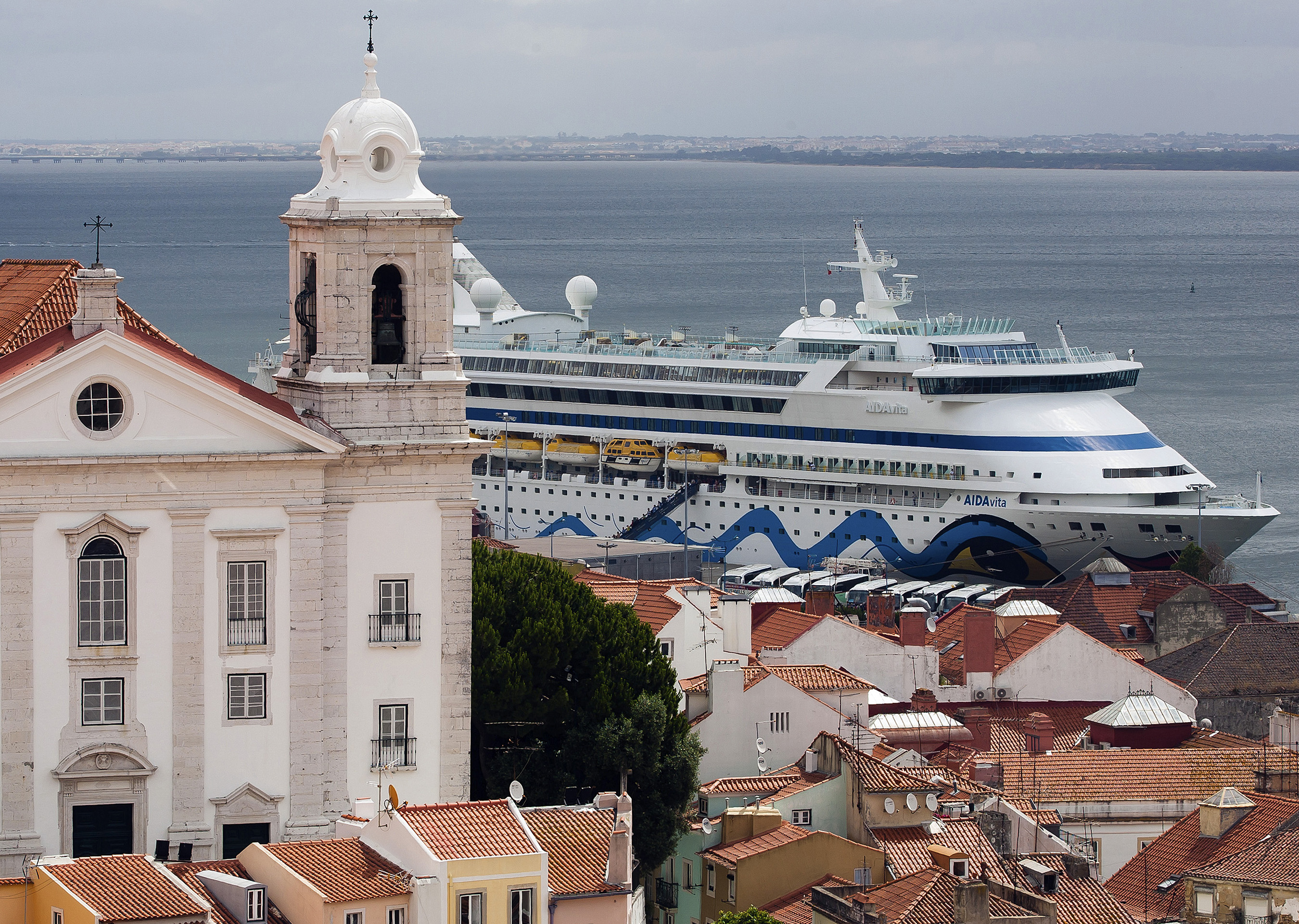 Lisbon Tourist Invasion Seen Threatening Ancient City’s Identity ...