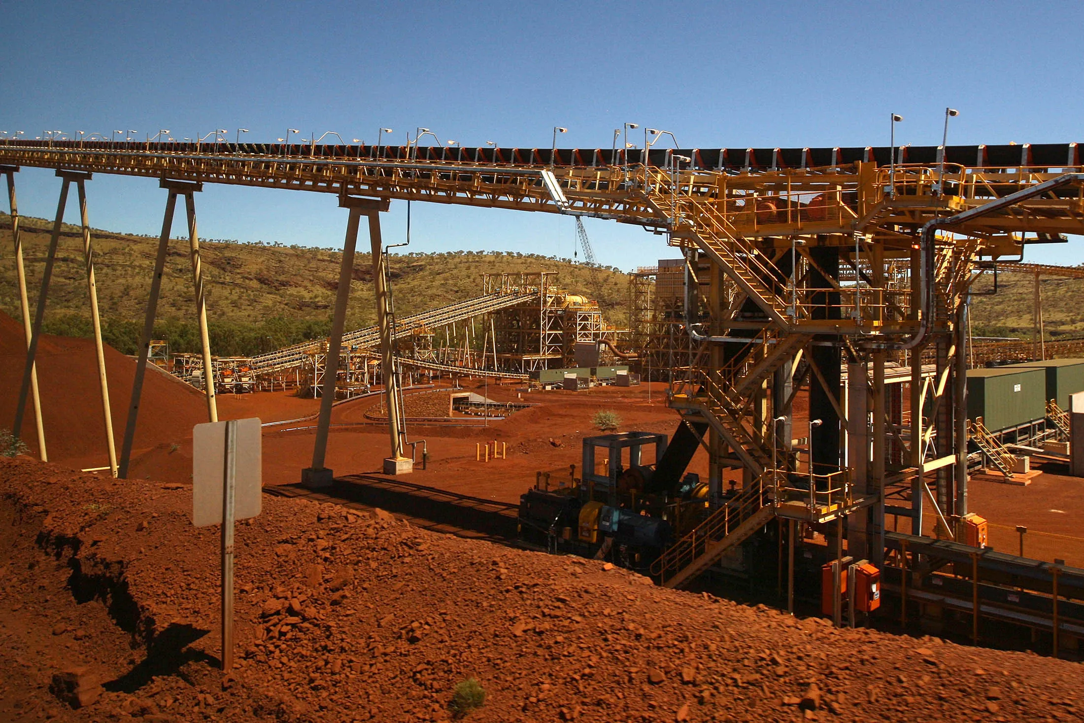 World's Top Iron Ore Shipper Says Price to Rise Through 2021 - Bloomberg