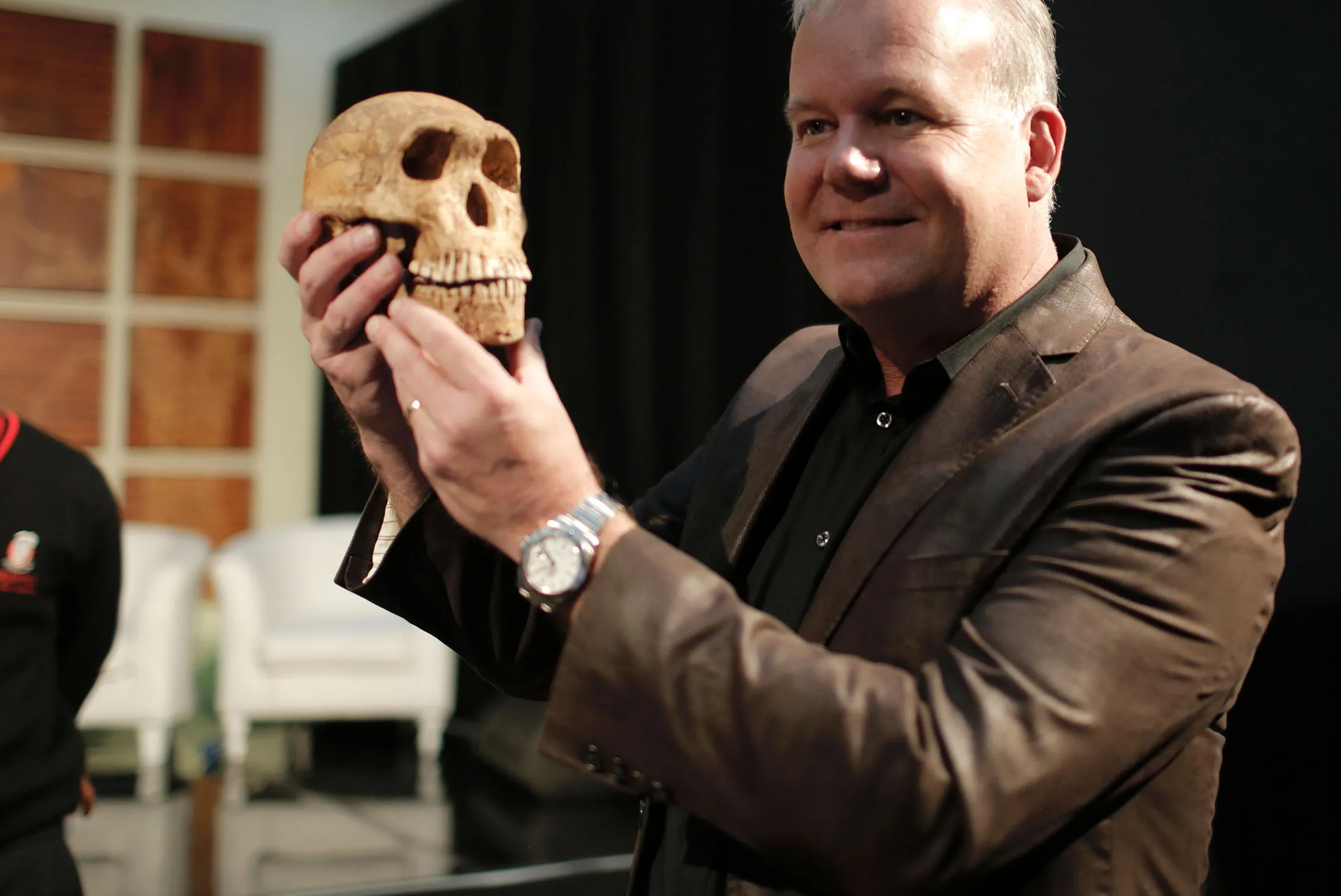 Scientists in South Africa Reveal More on Human-Like Species - Bloomberg