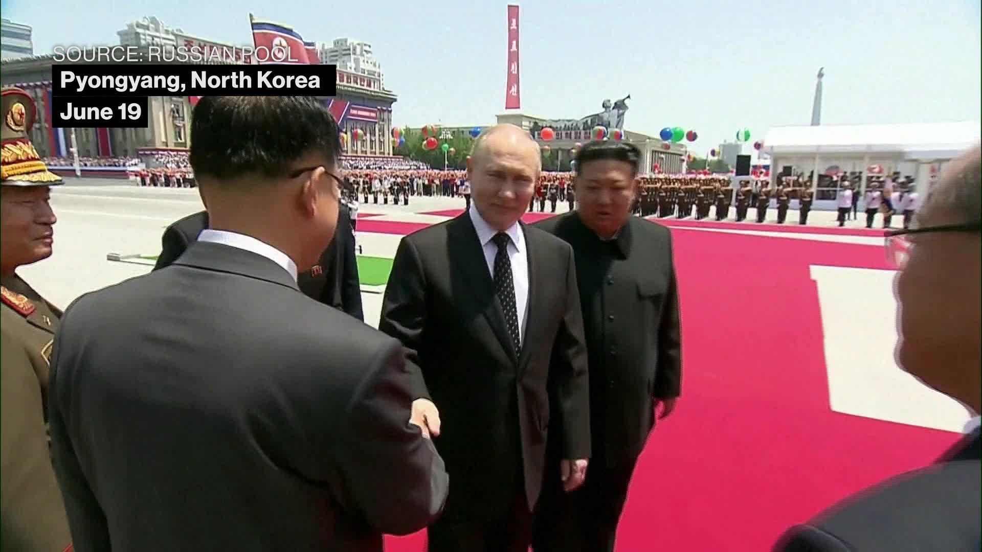 Watch Vladimir Putin Attends Greeting Ceremony With Kim Jong Un in ...