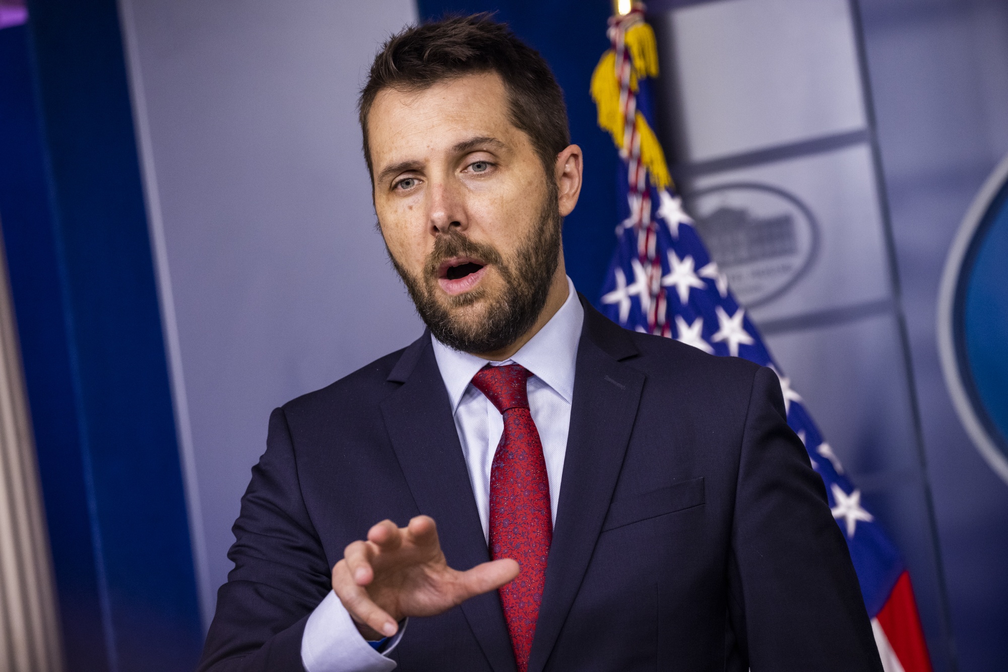 Curbing Lawmakers’ Stock Trades Gets Backing From White House Aide ...