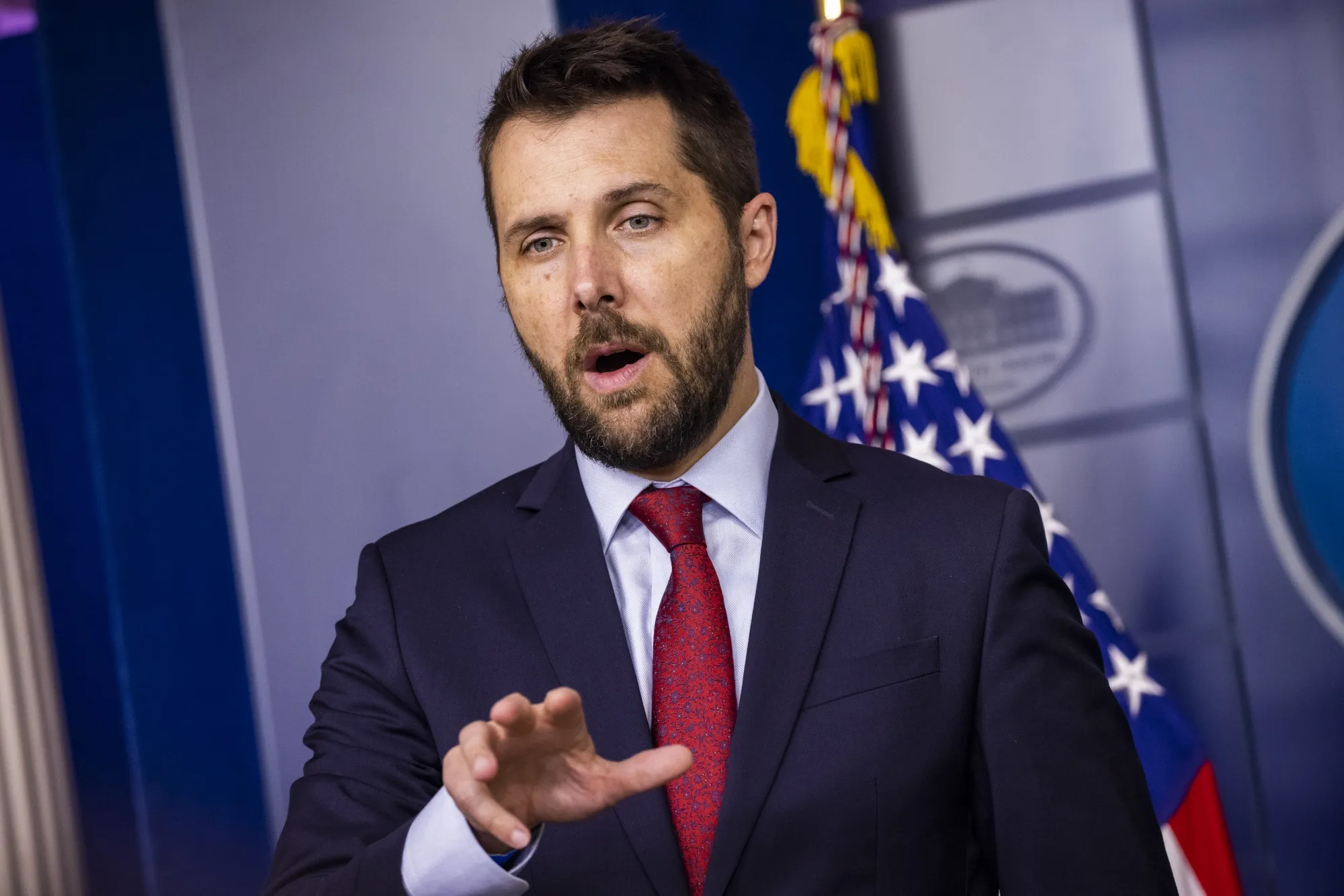 Curbing Lawmakers’ Stock Trades Gets Backing From White House Aide ...