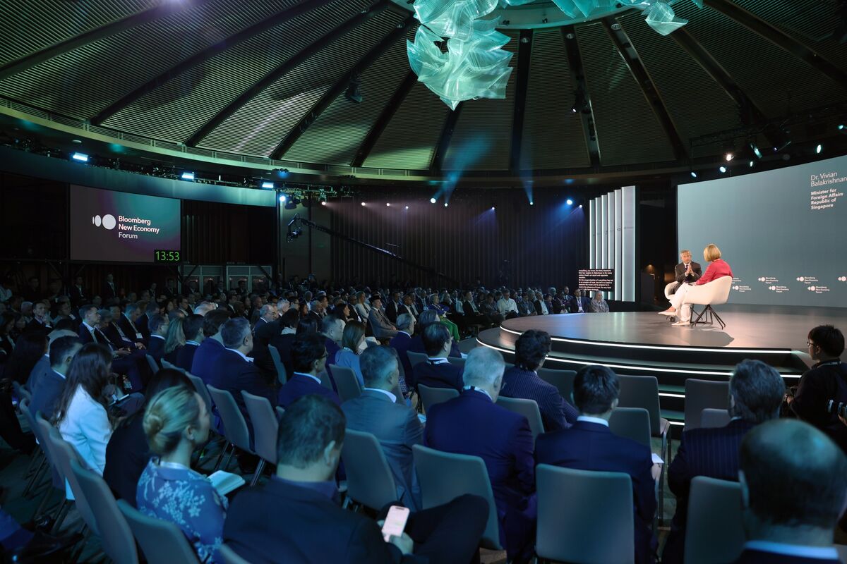 Bloomberg New Economy Forum 2025: Live News and Analysis - Bloomberg